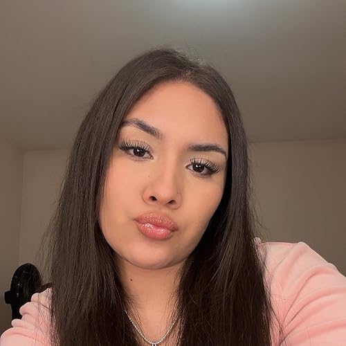 Itzel Salazar's Amazon Page