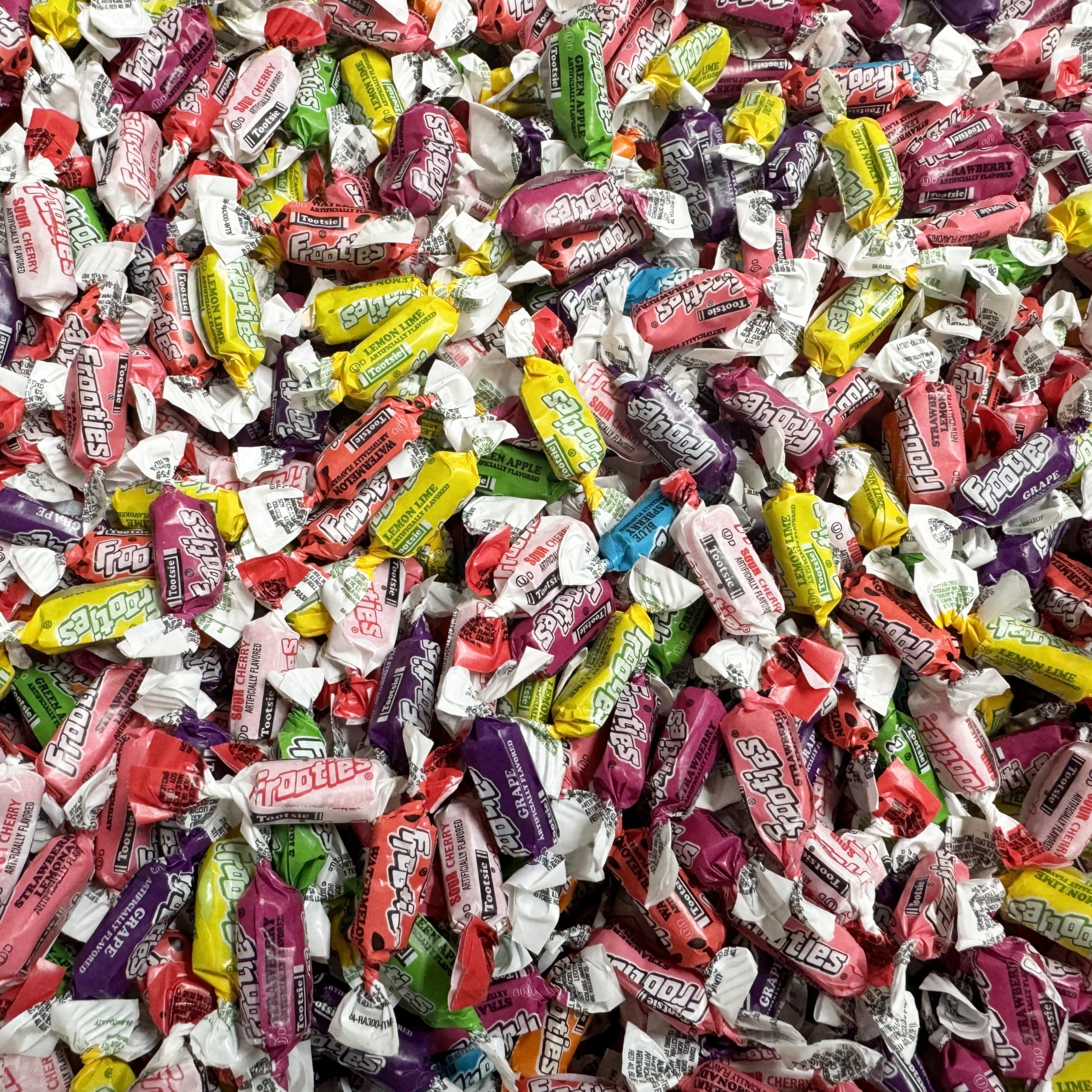 Amazon.com : TOOTSIE FROOTIES Taffy Candy Assorted Mix – Tootsie Rolls ...
