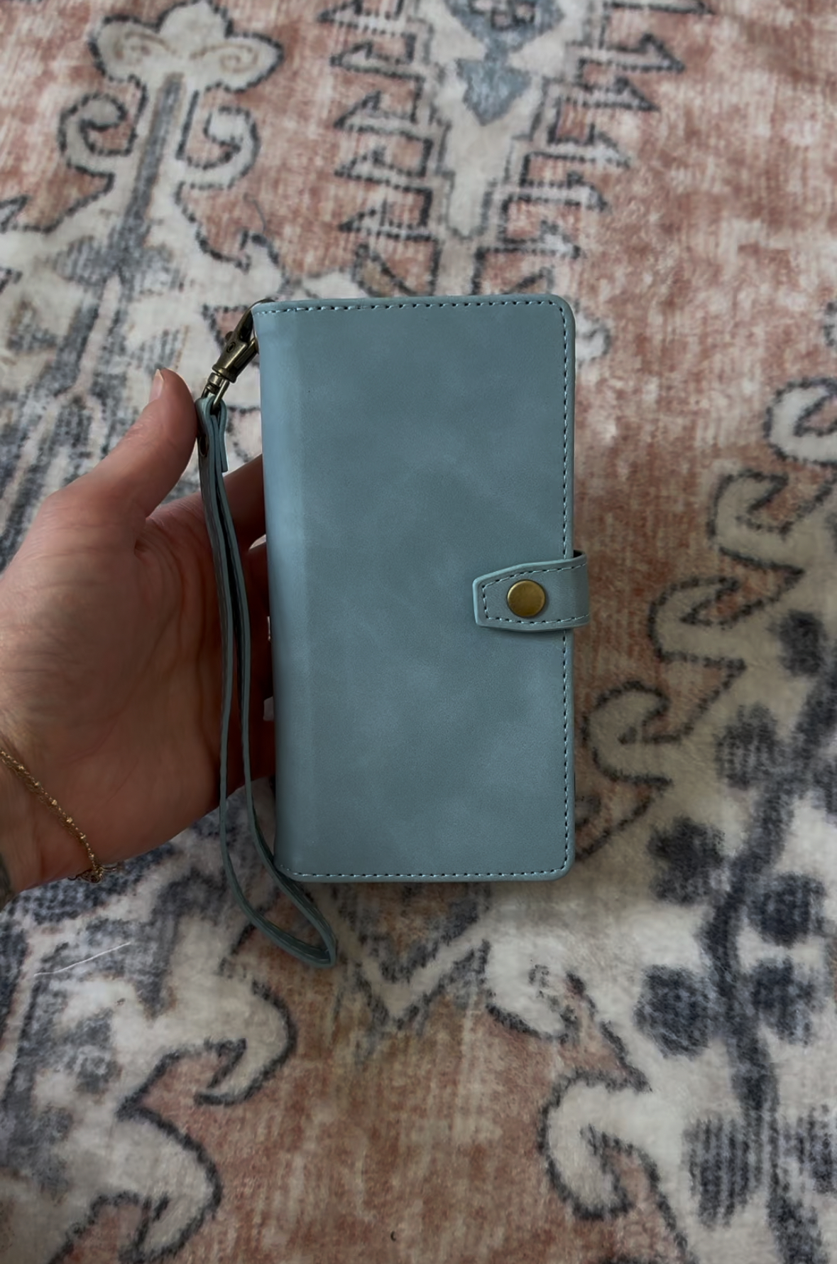 Watch Love this wallet case! Compact & well made! on Amazon Live