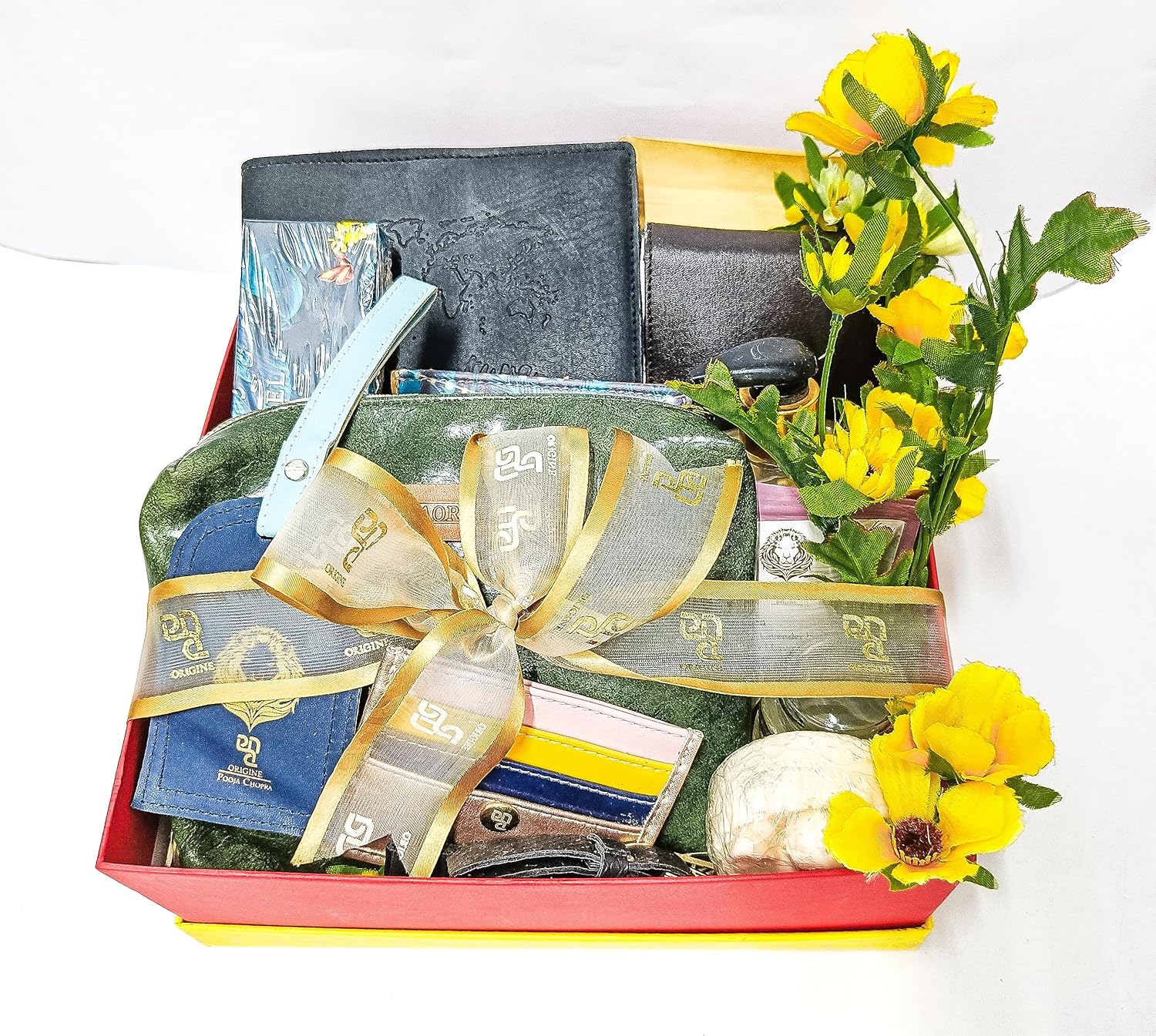 PNA ORIGINE Luxury Corporate Hamper Gift Box - Executive Essentials ...