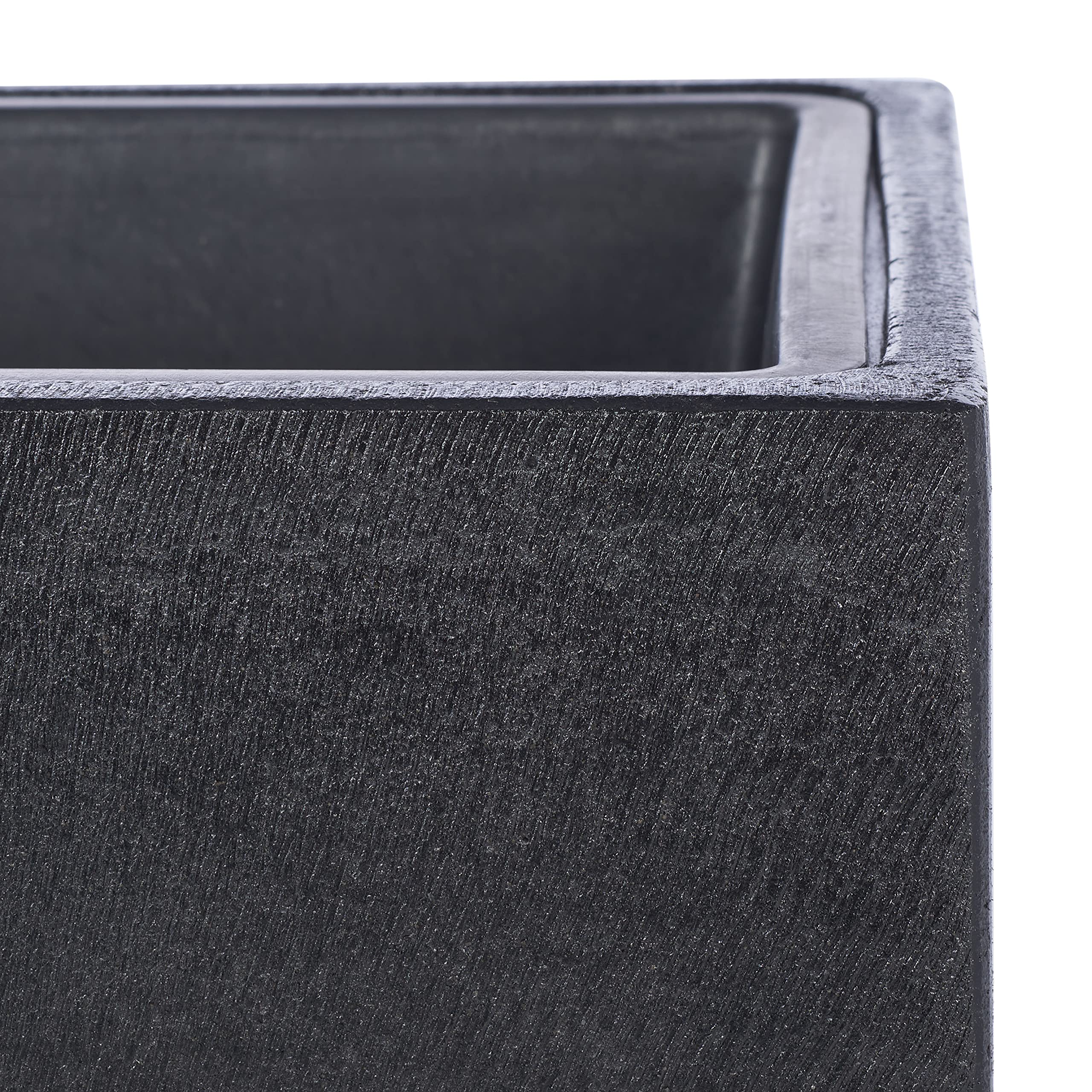 SAFAVIEH Urn Planter Safavieh Paven Black Resin Urn Planter - 28.9"H ...