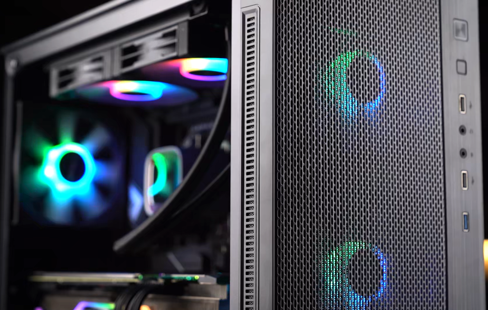 Watch DeepCool MATREXX 55 MESH ARGB 4F ATX Gaming Case on Amazon Live