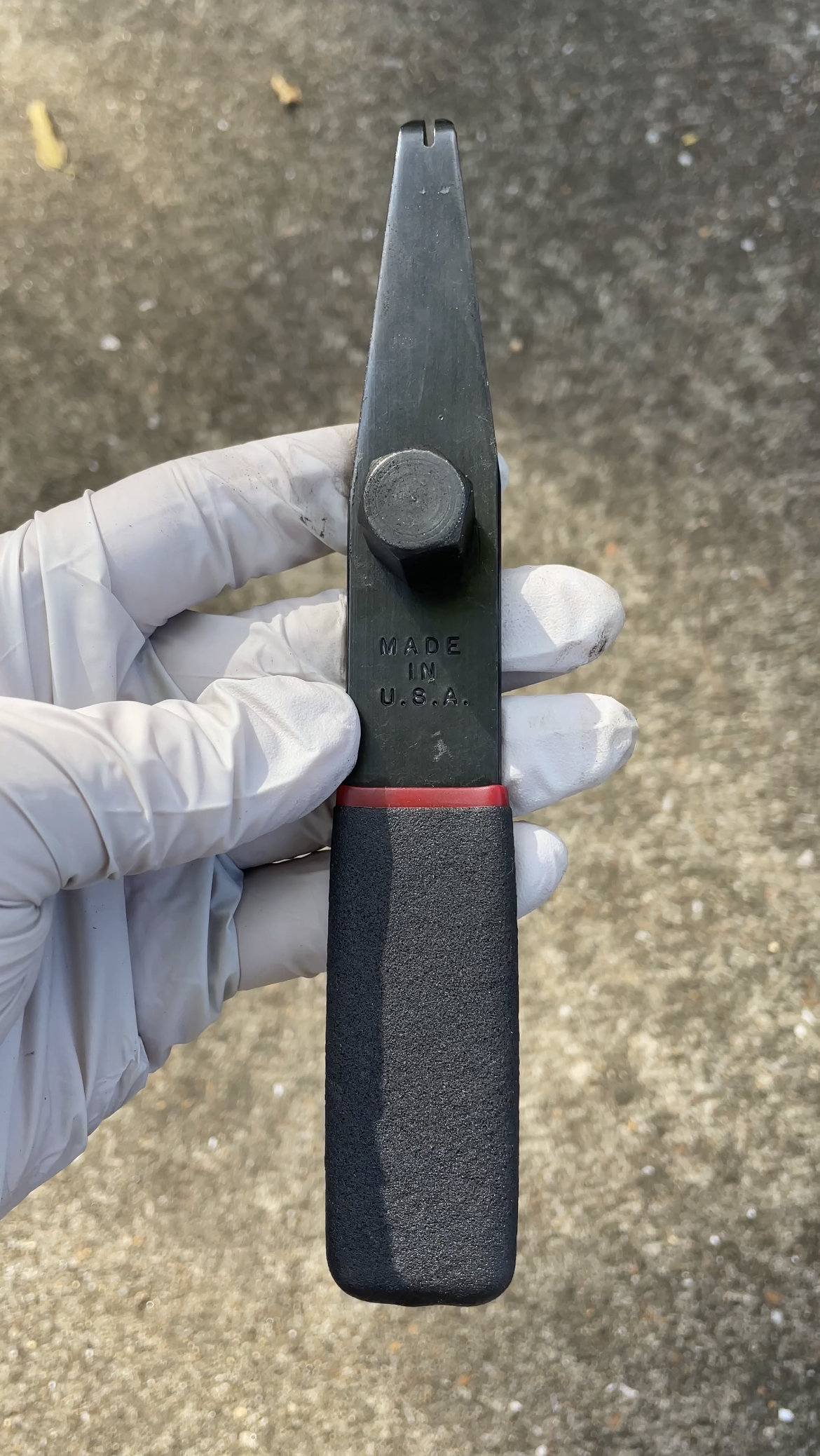 Watch Lisle CV Joint Banding Tool For Metal Axle Boot Clamps on Amazon Live