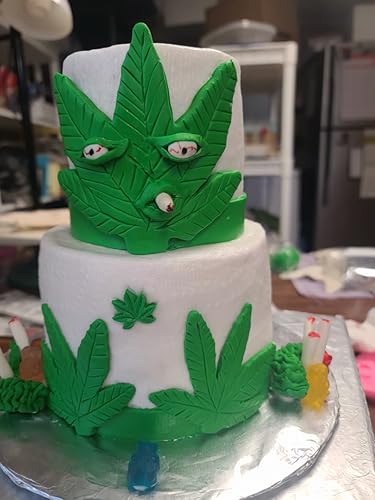 Pot Leaf Cake