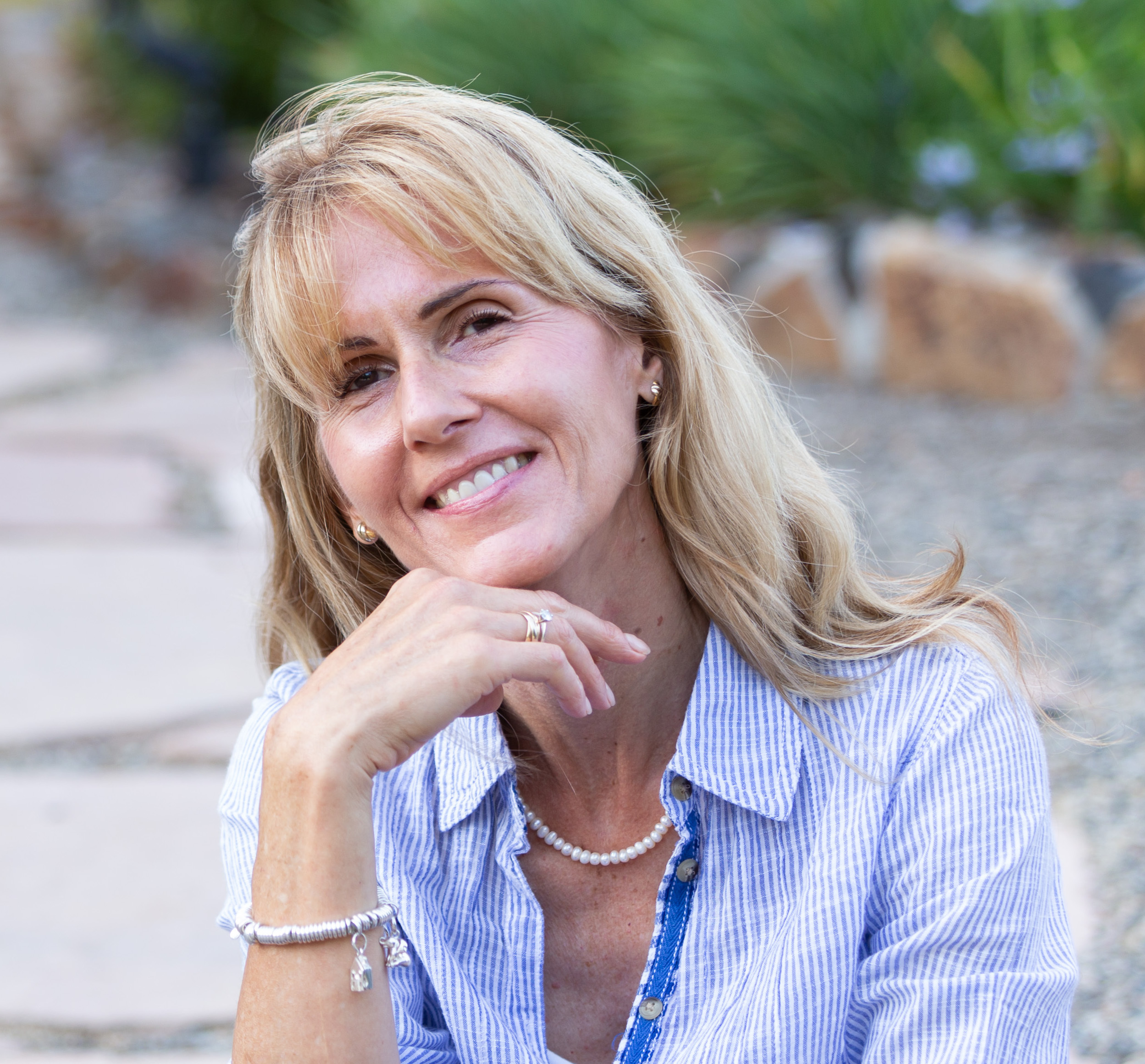 Amazon.com: Louise Armstrong: books, biography, latest update