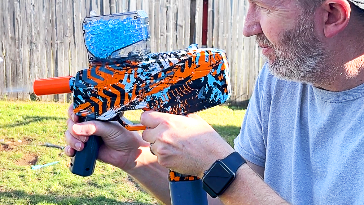 Watch Super Fun Automatic Gel Blaster Gun by Giociiol on Amazon Live