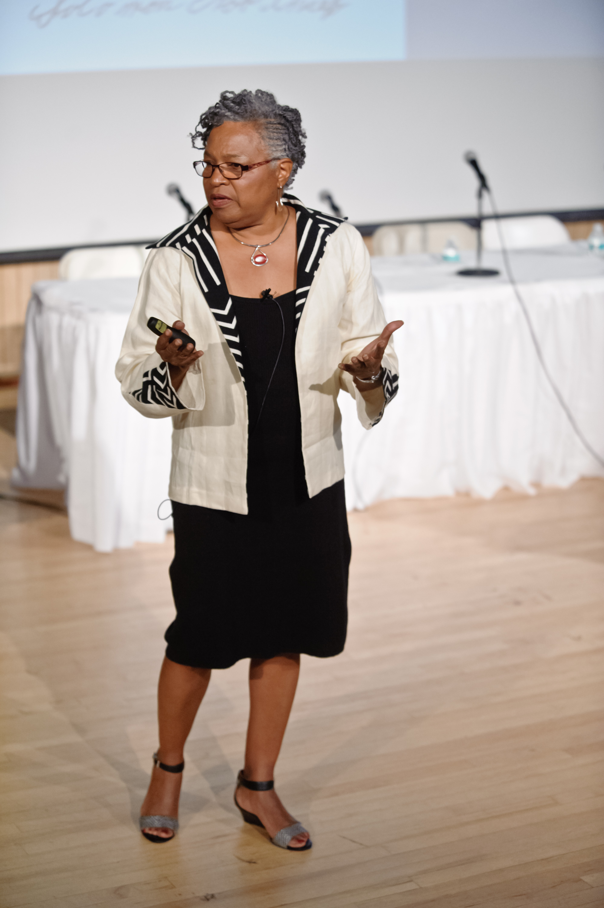 Amazon.com: Cheryl Janifer LaRoche: books, biography, latest update