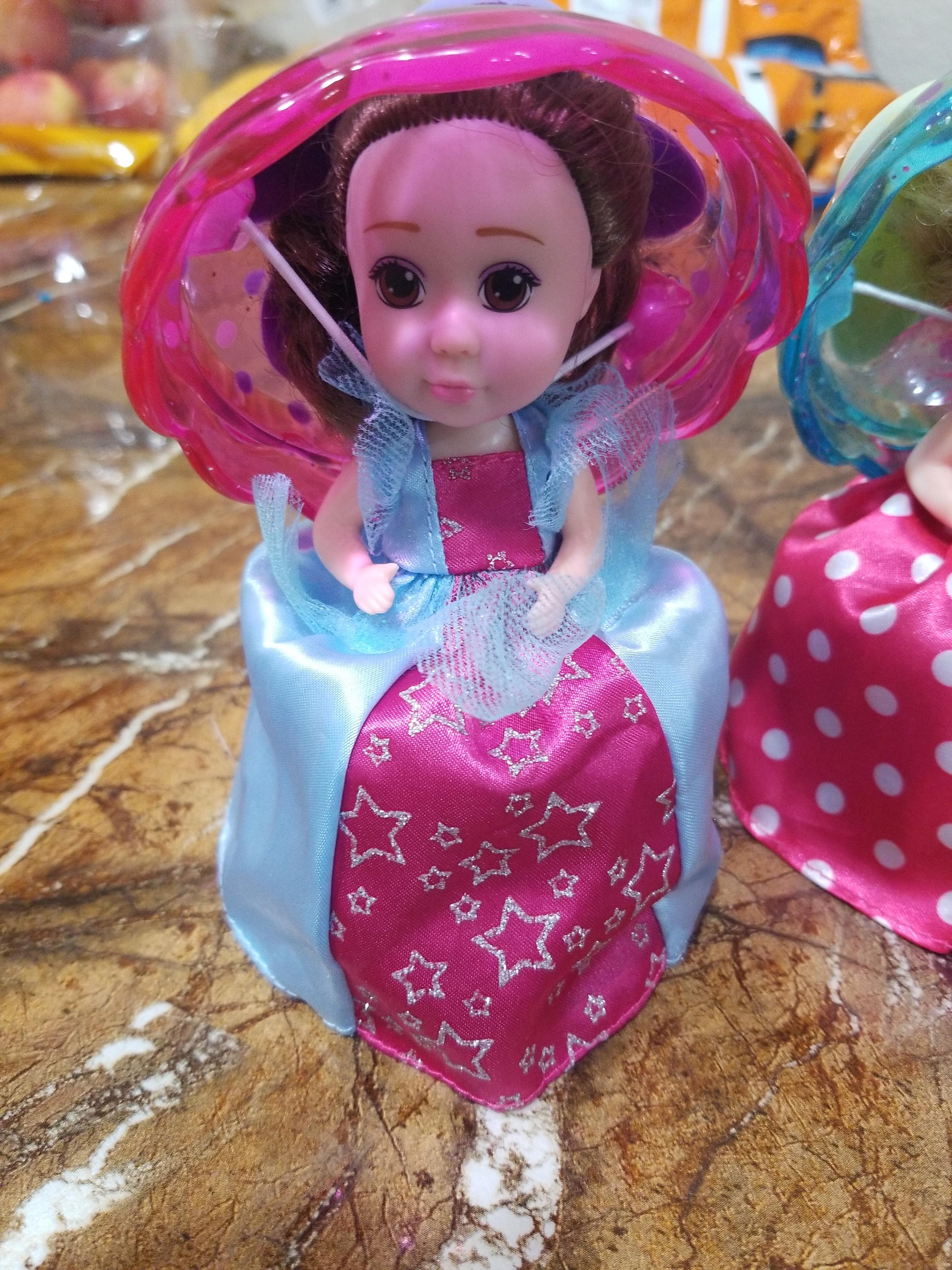 Amazon.com: Cupcake Surprise Transforming Scented Princess Dolls Gift ...