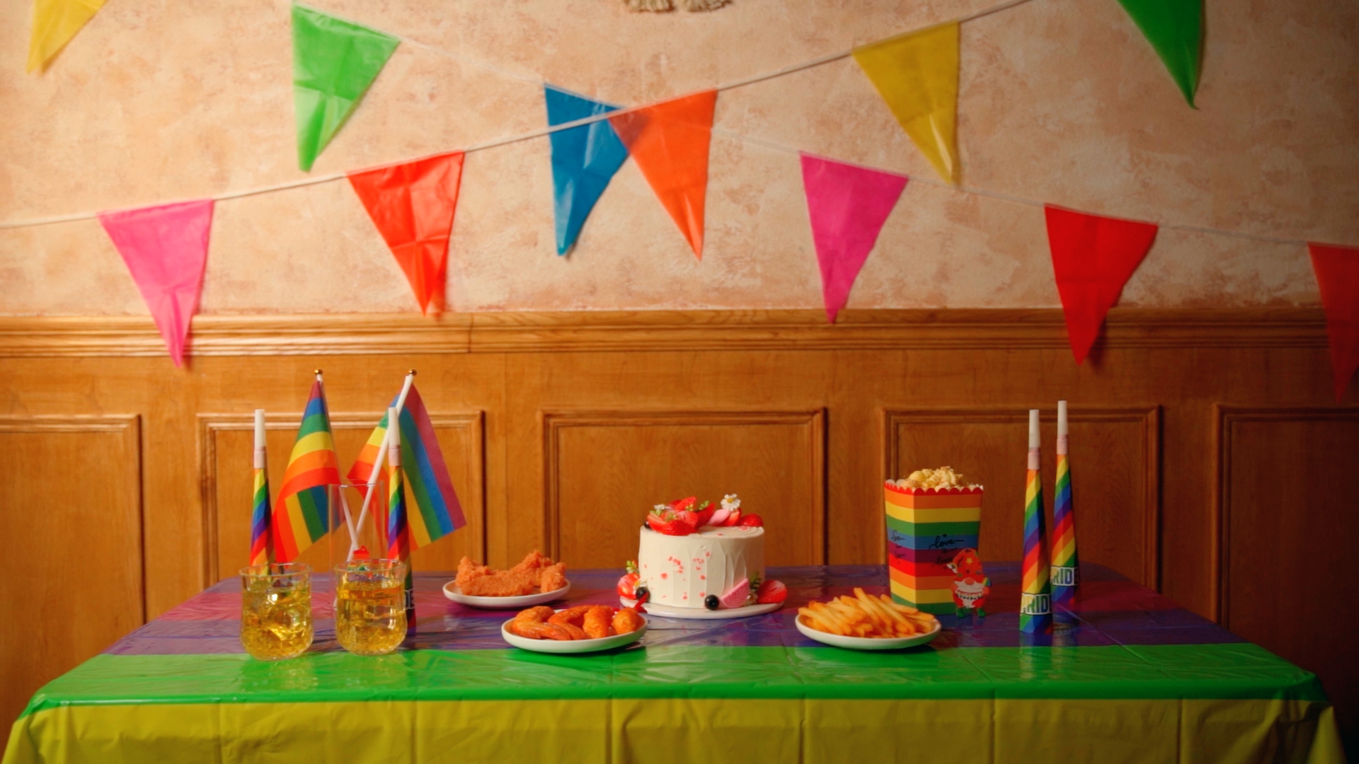 Watch Gay Pride Tablecloth Rainbow Pride Table Cover on Amazon Live