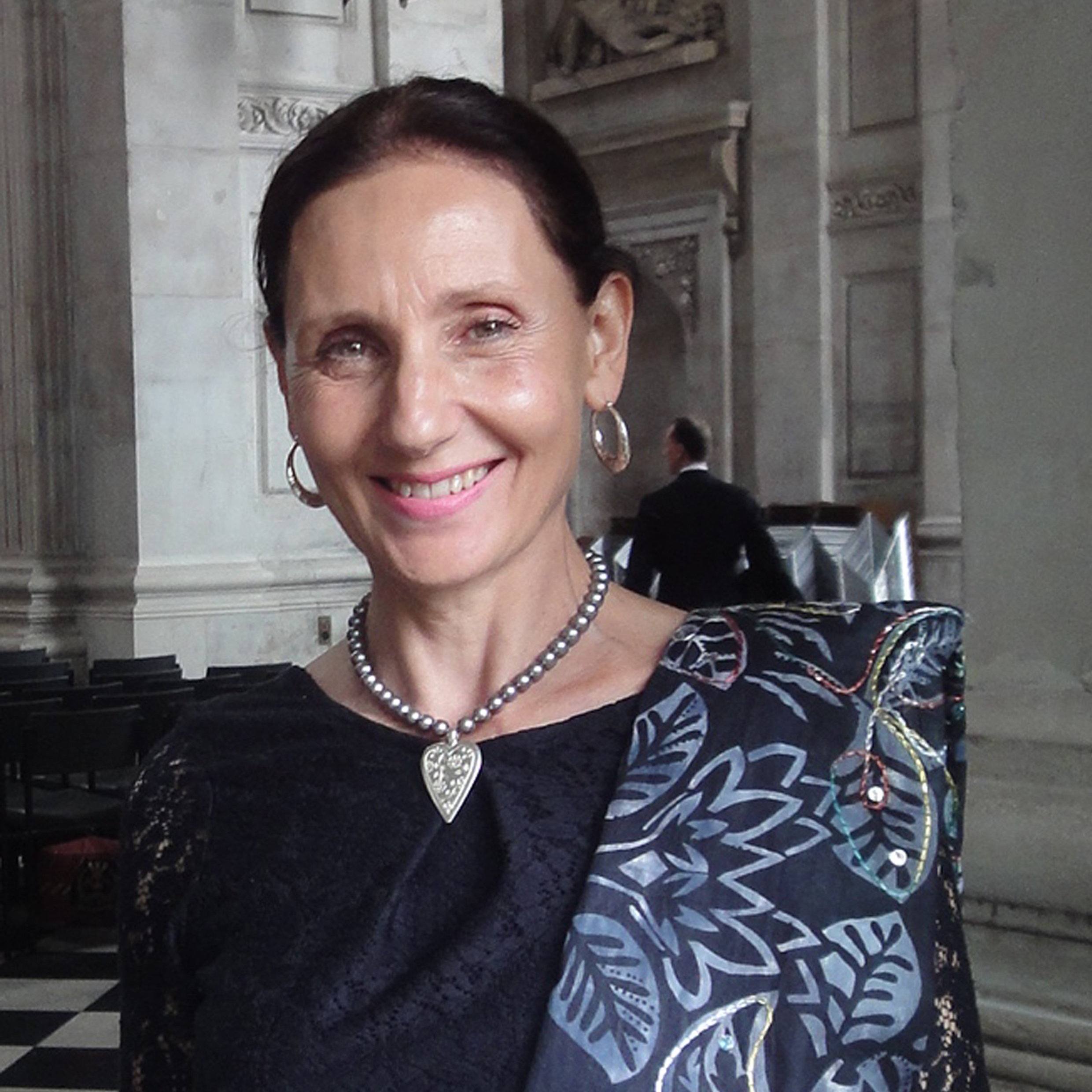 Amazon.co.uk: Anne-Marie Newland: books, biography, latest update