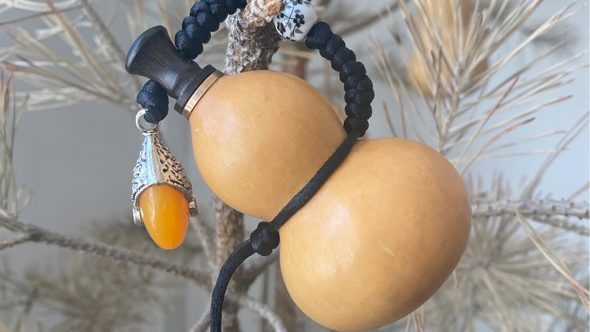 Watch Traditional Chinese Gourd Charm, 8cm Beeswax-Coated Bottle on ...