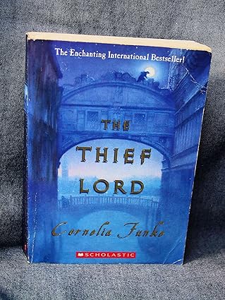 The Thief Lord: Funke, Cornelia, Burmingham, Christian: 9780439420891 ...