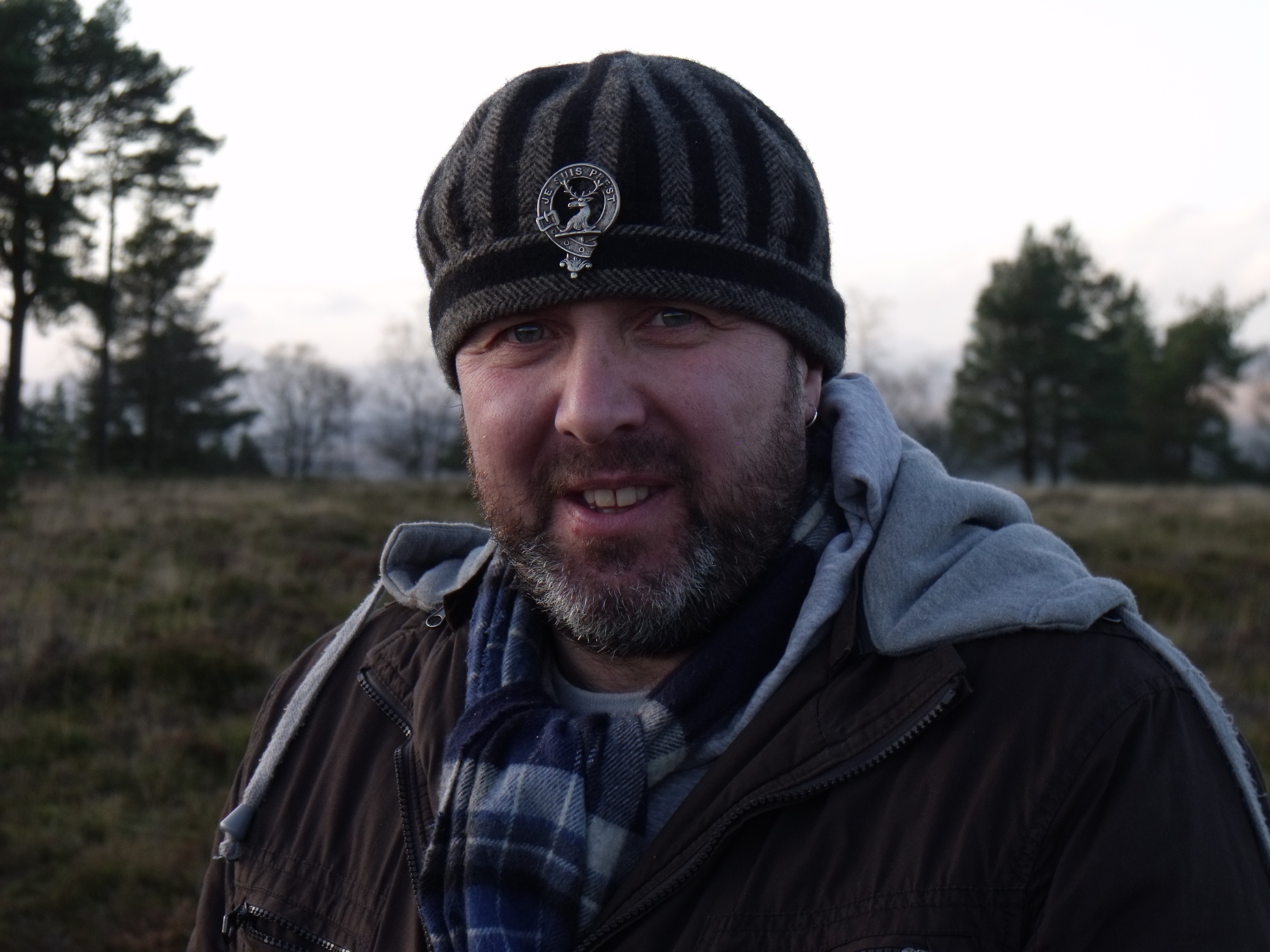 Amazon.co.uk: Gary Knight: books, biography, latest update