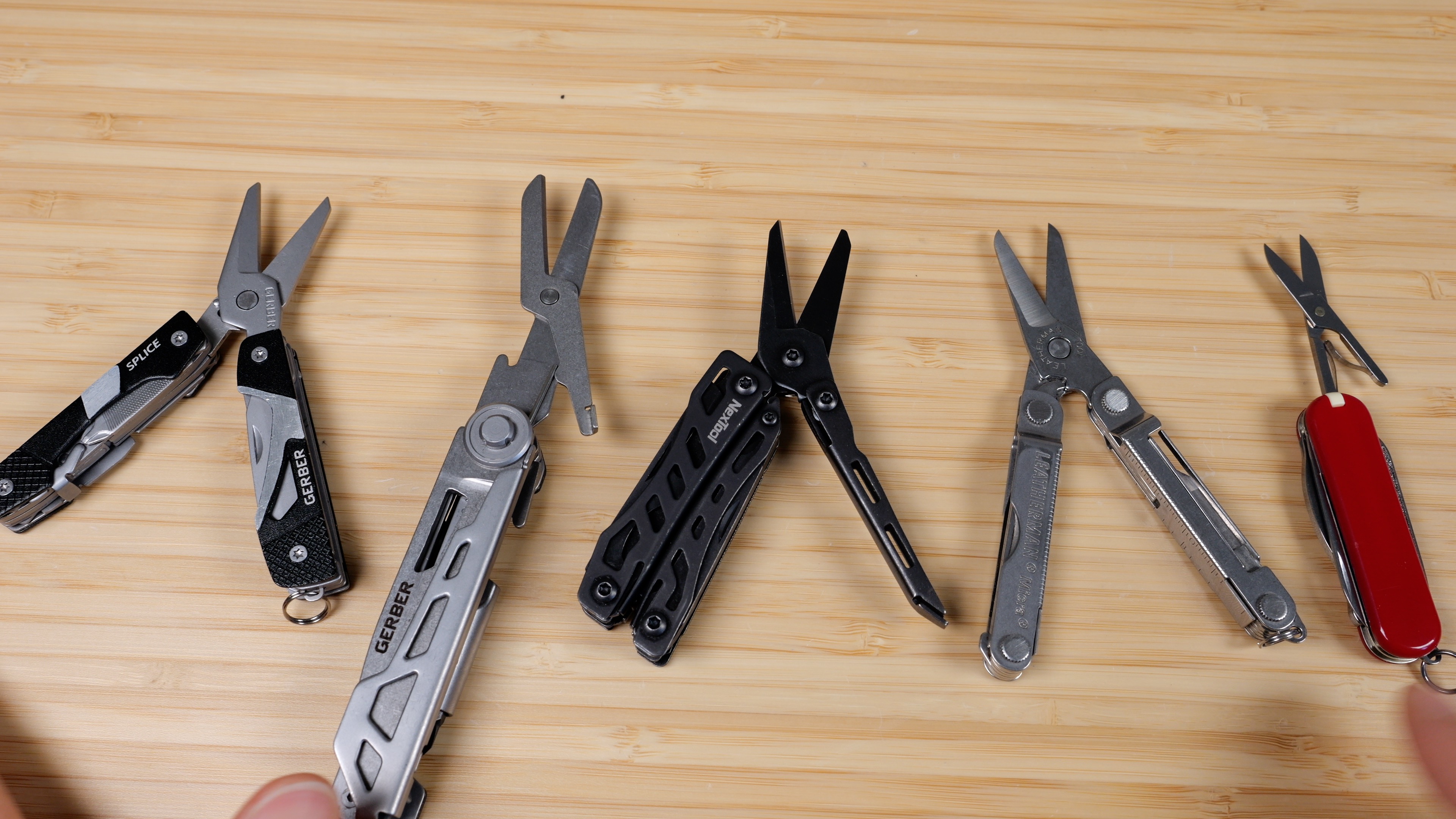 Watch Lightweight Multitools with Scissors Shootout on Amazon Live