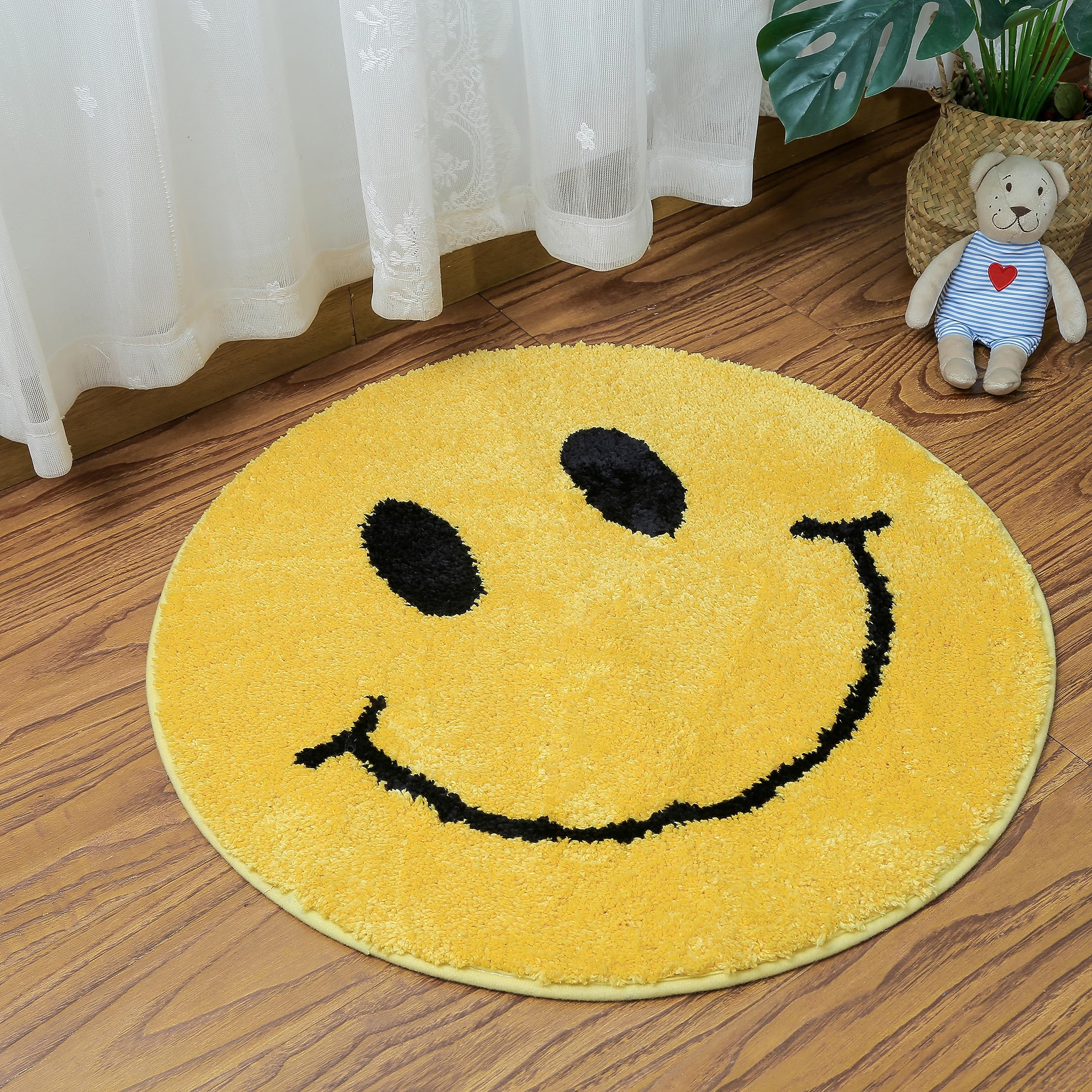 Amazon.com: Walk on Me Emoji Rug - Soft and Cute - Made in France ...