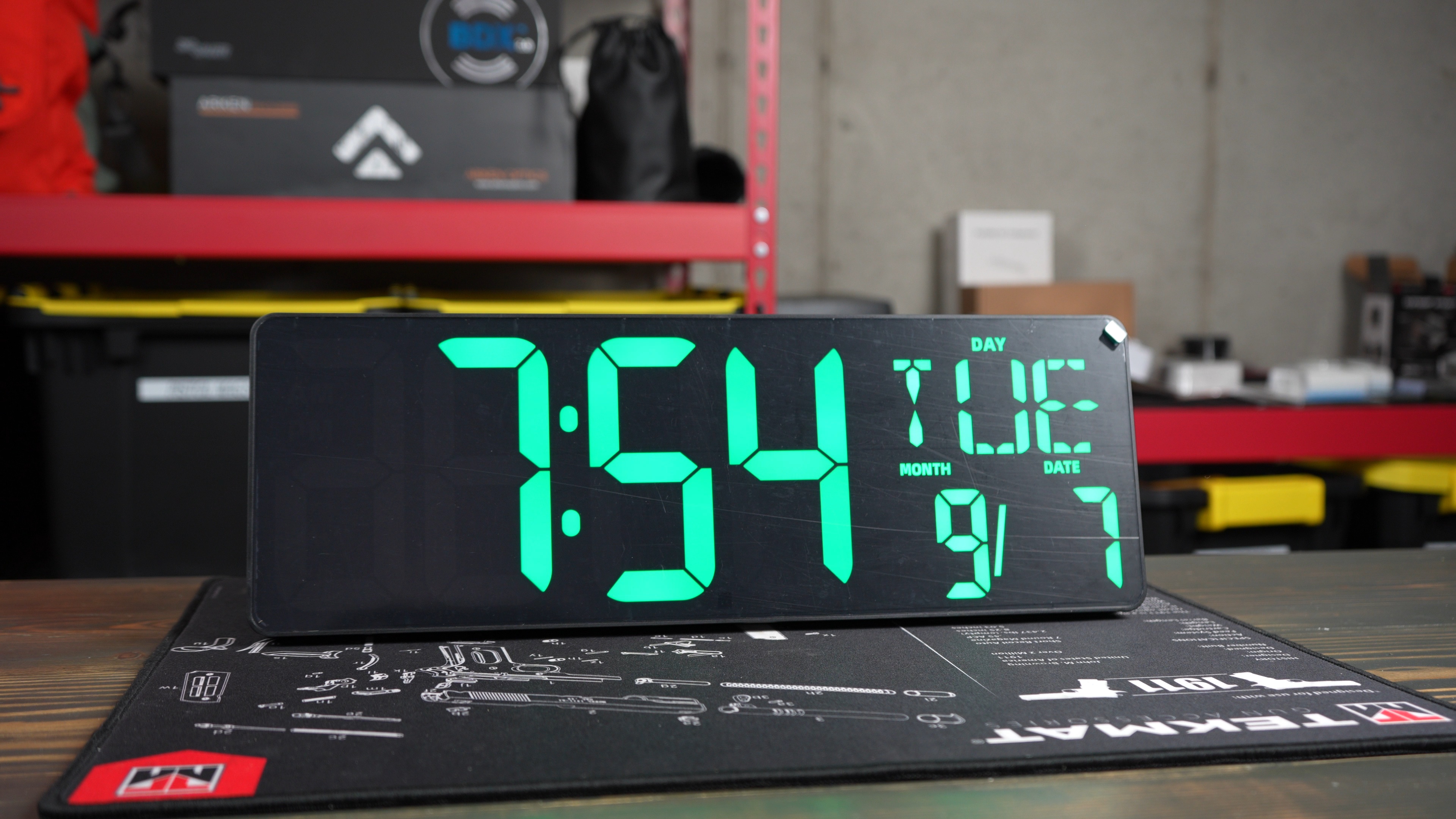 Watch XREXS Green Clock - AWESOME Clock! on Amazon Live
