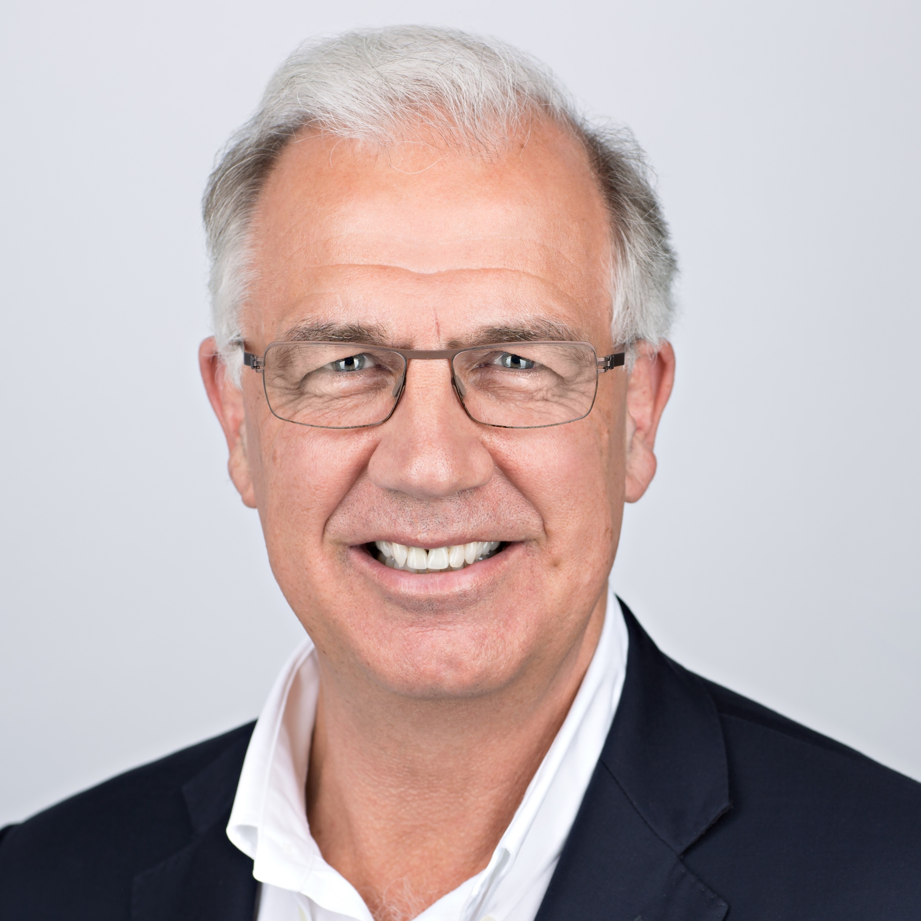 Amazon.co.uk: Paul Matthews: books, biography, latest update