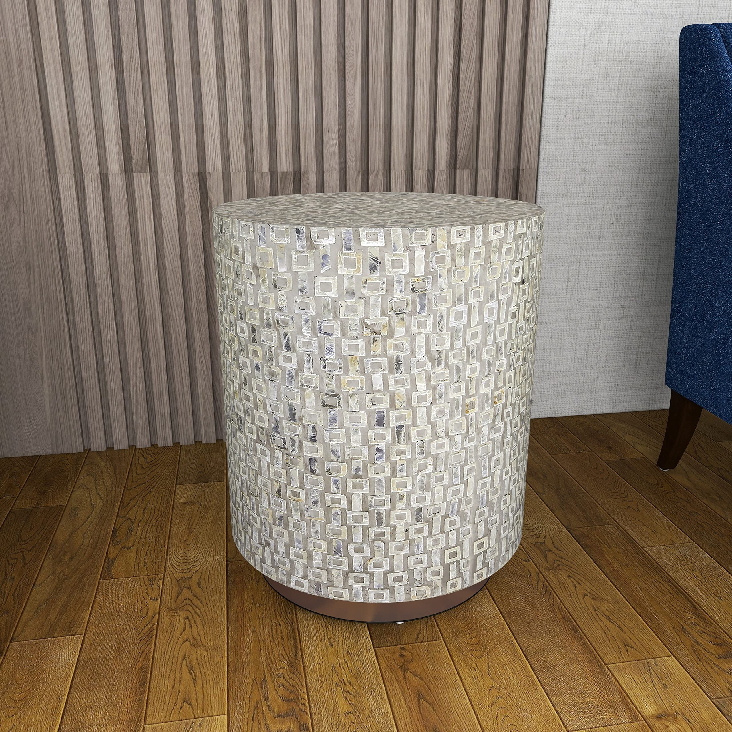 Deco 79 Accent Table, 18" L x 18" W x 22" H, Grey