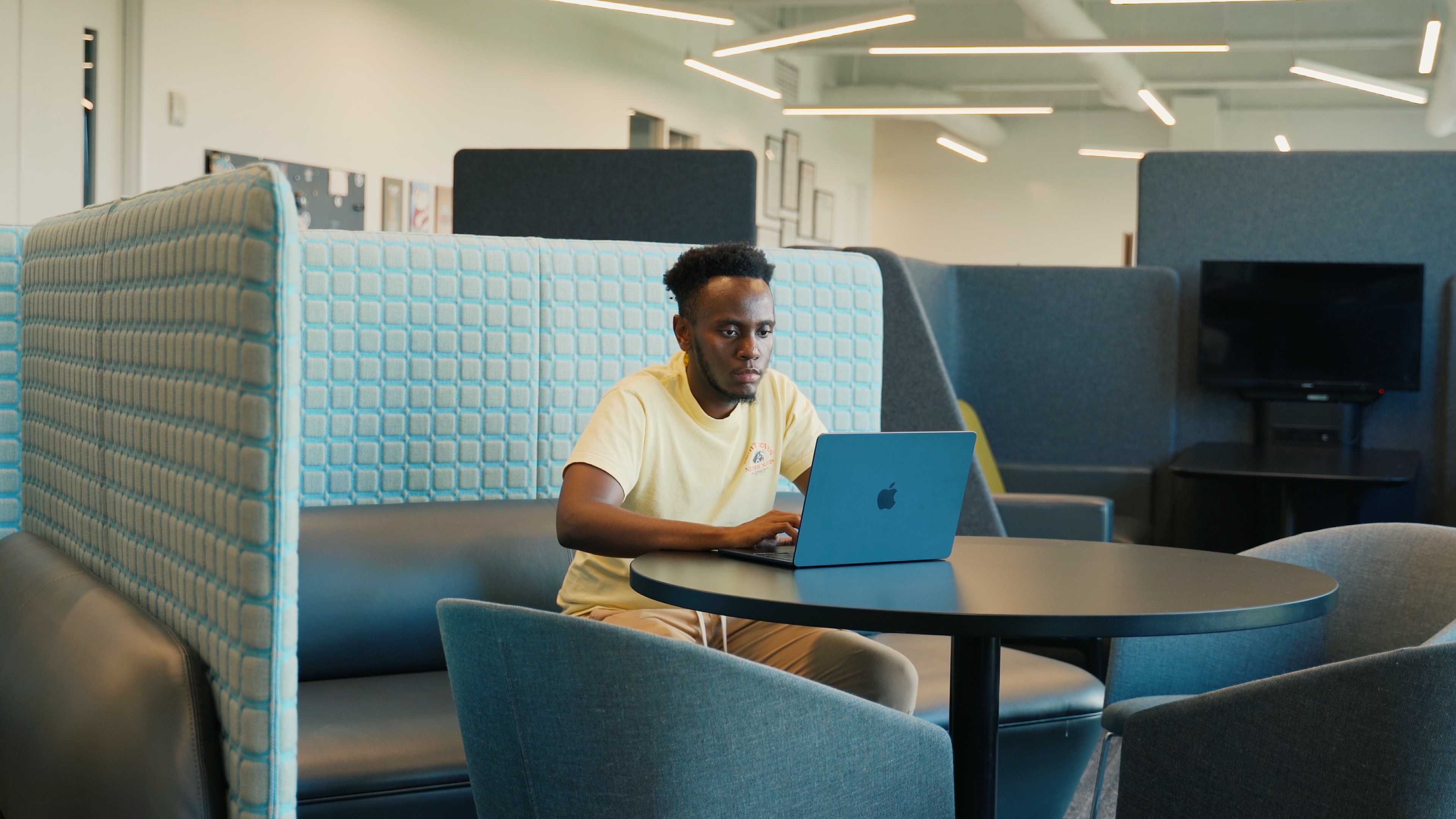 Everything Technology's Amazon Page