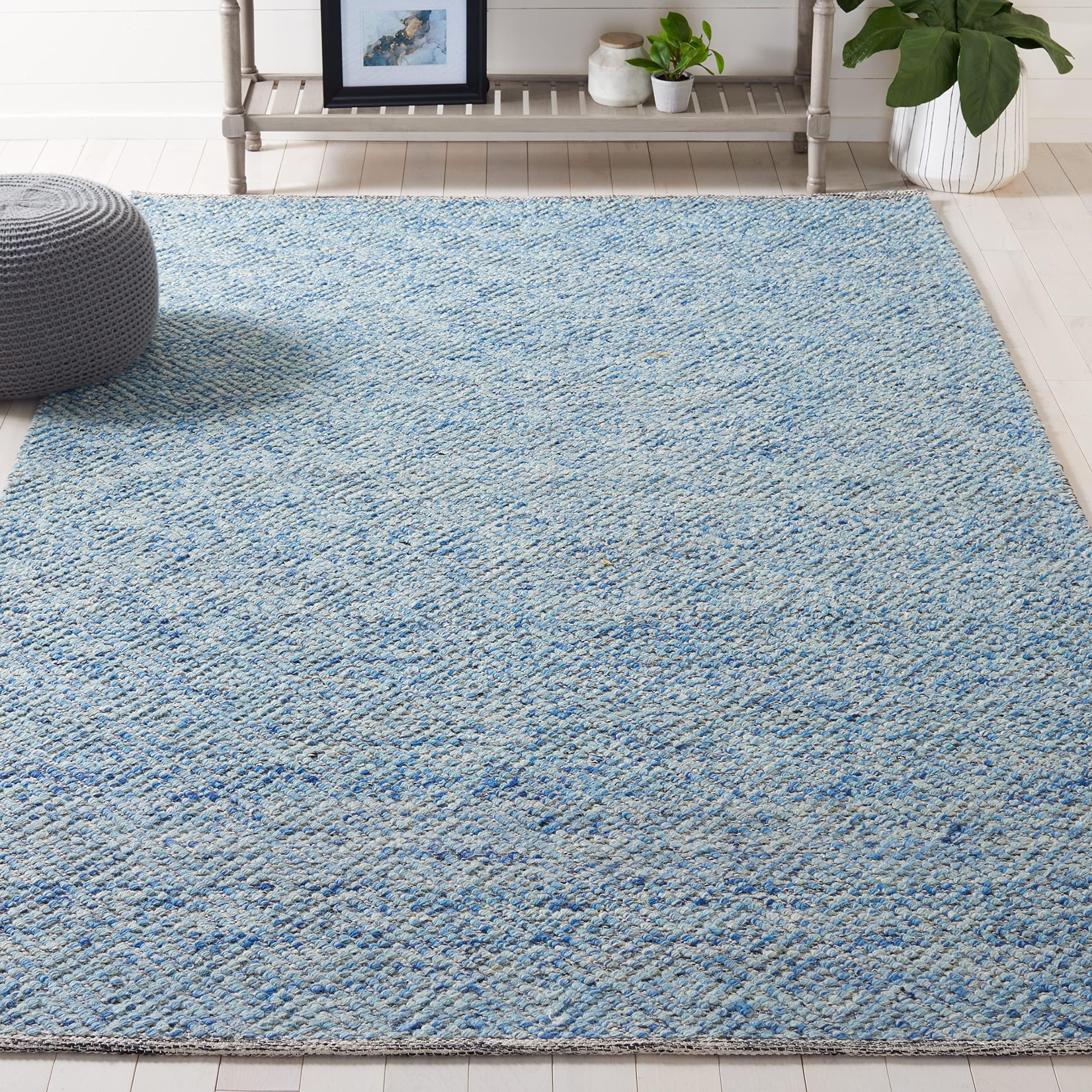 Amazon.com: SAFAVIEH Abstract Collection Area Rug - 6' x 9', Blue ...