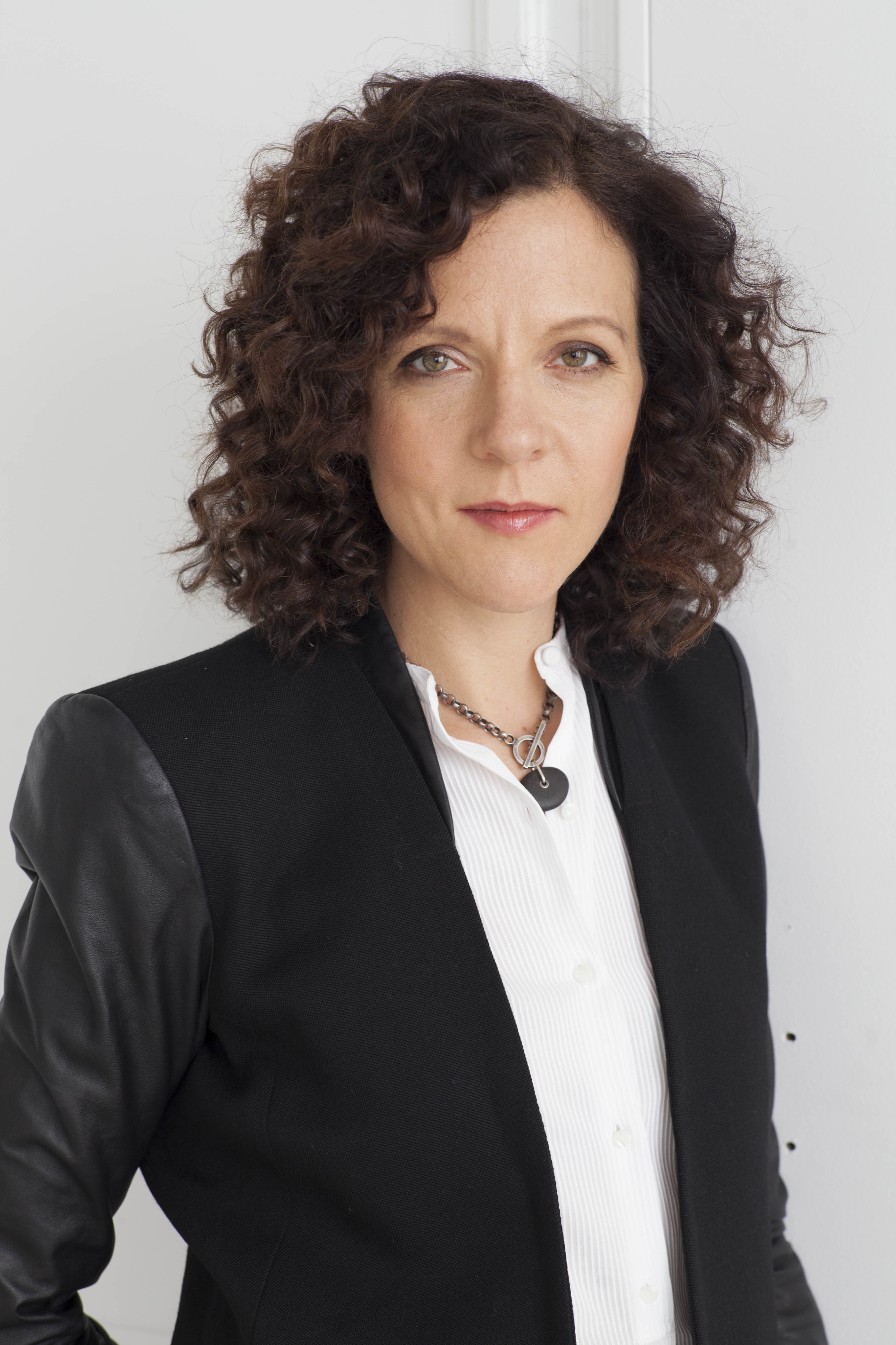 The Fact of a Body: A Murder and a Memoir: Marzano-Lesnevich, Alex ...