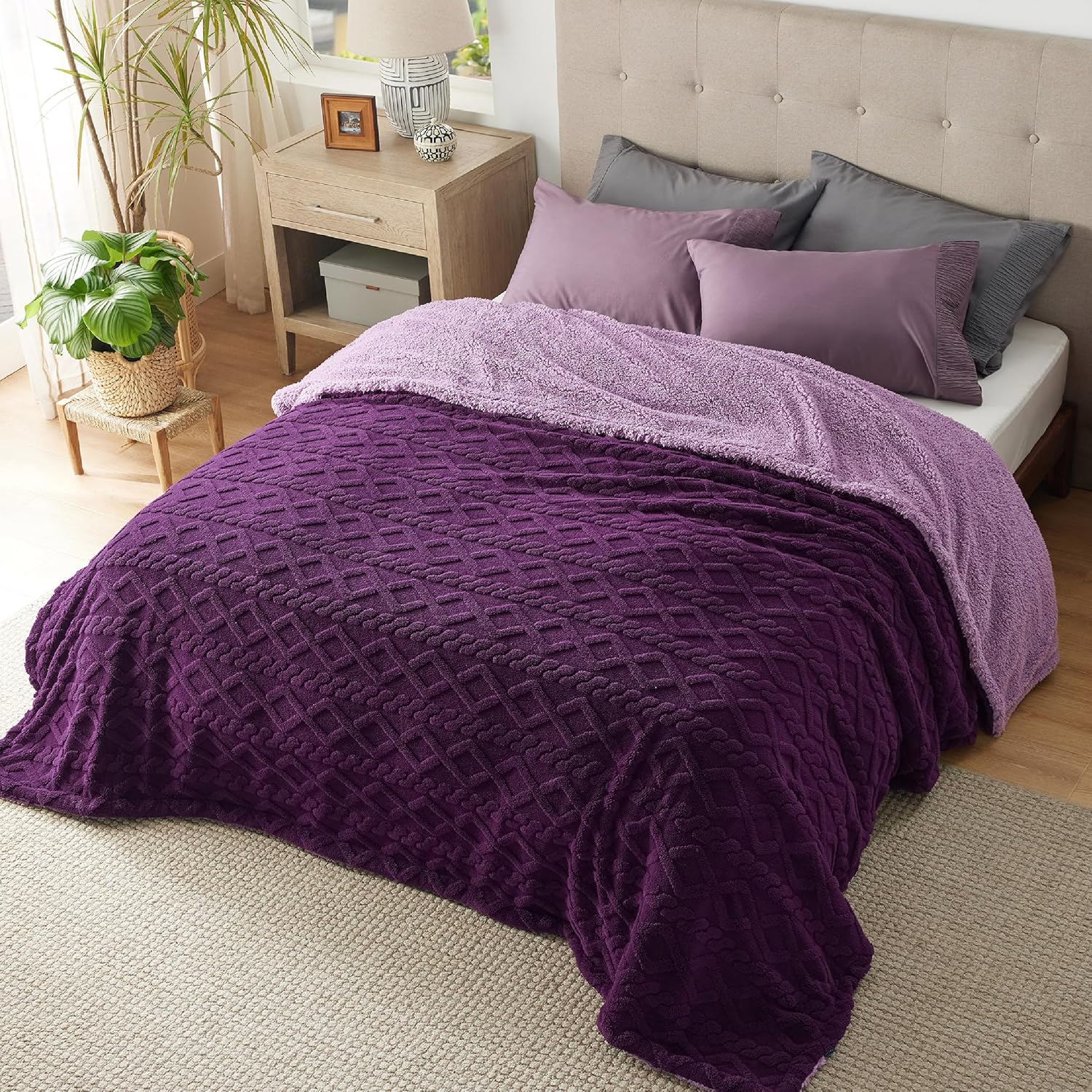 Amazon.com: Bedsure Sherpa Queen Size Blanket for Bed - Fleece Soft ...
