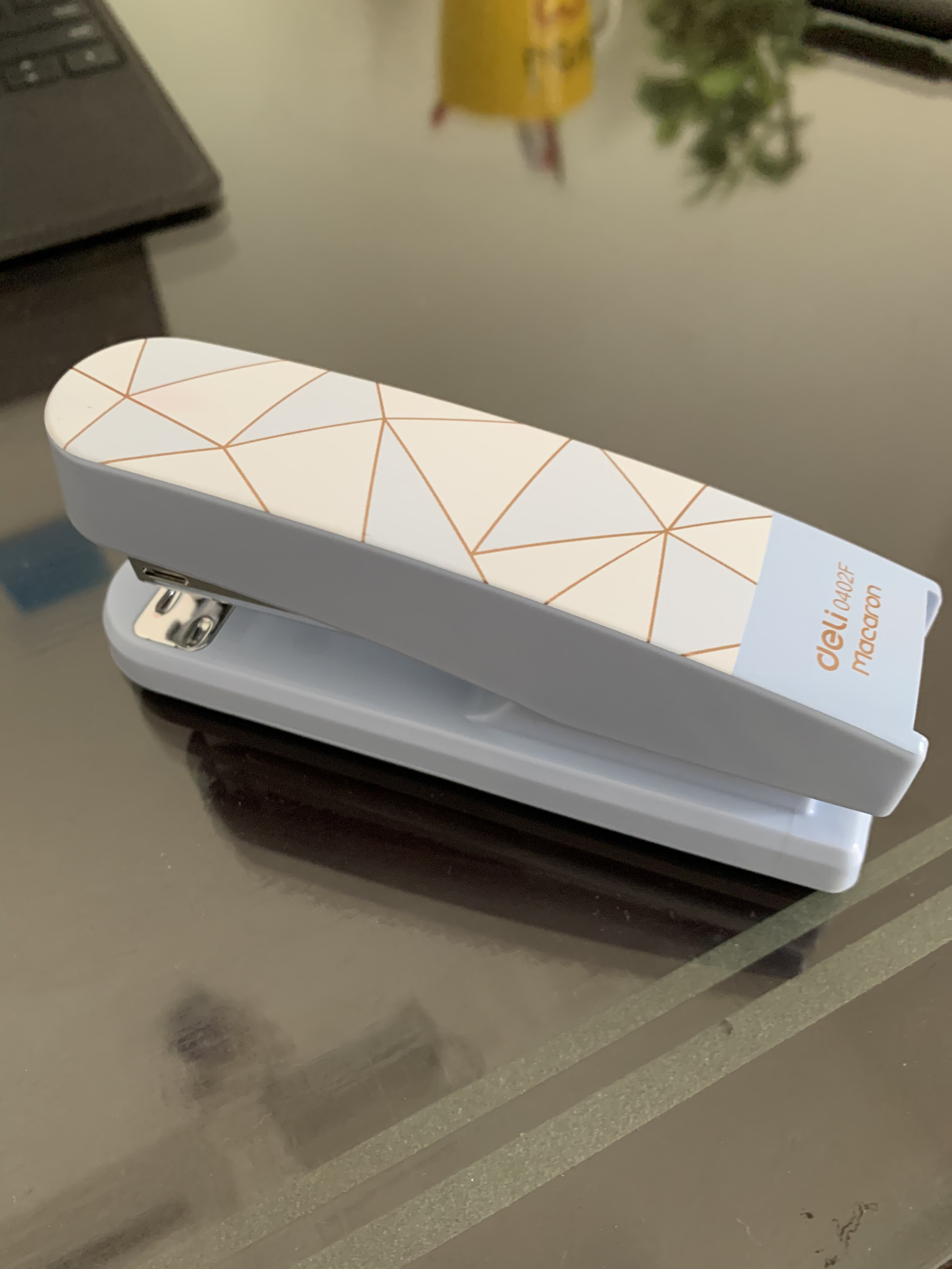 Deli Macaron W0402F Stapler 25 Sheets Designer Stapler, Office Stapler ...