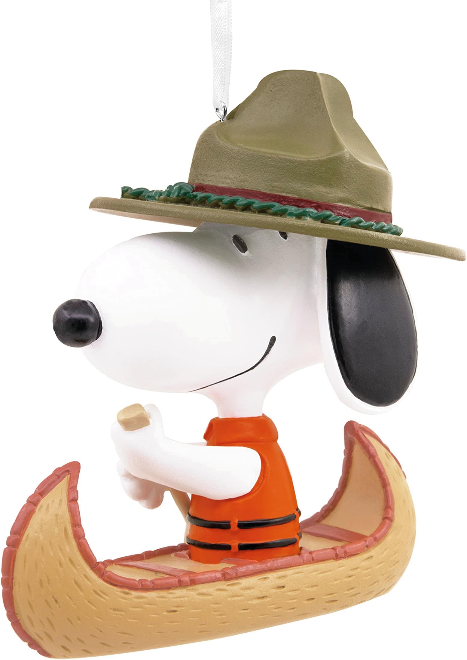 Amazon.com: Hallmark 1595QXI3295 Peanuts Beagle Scout Flag Folding ...