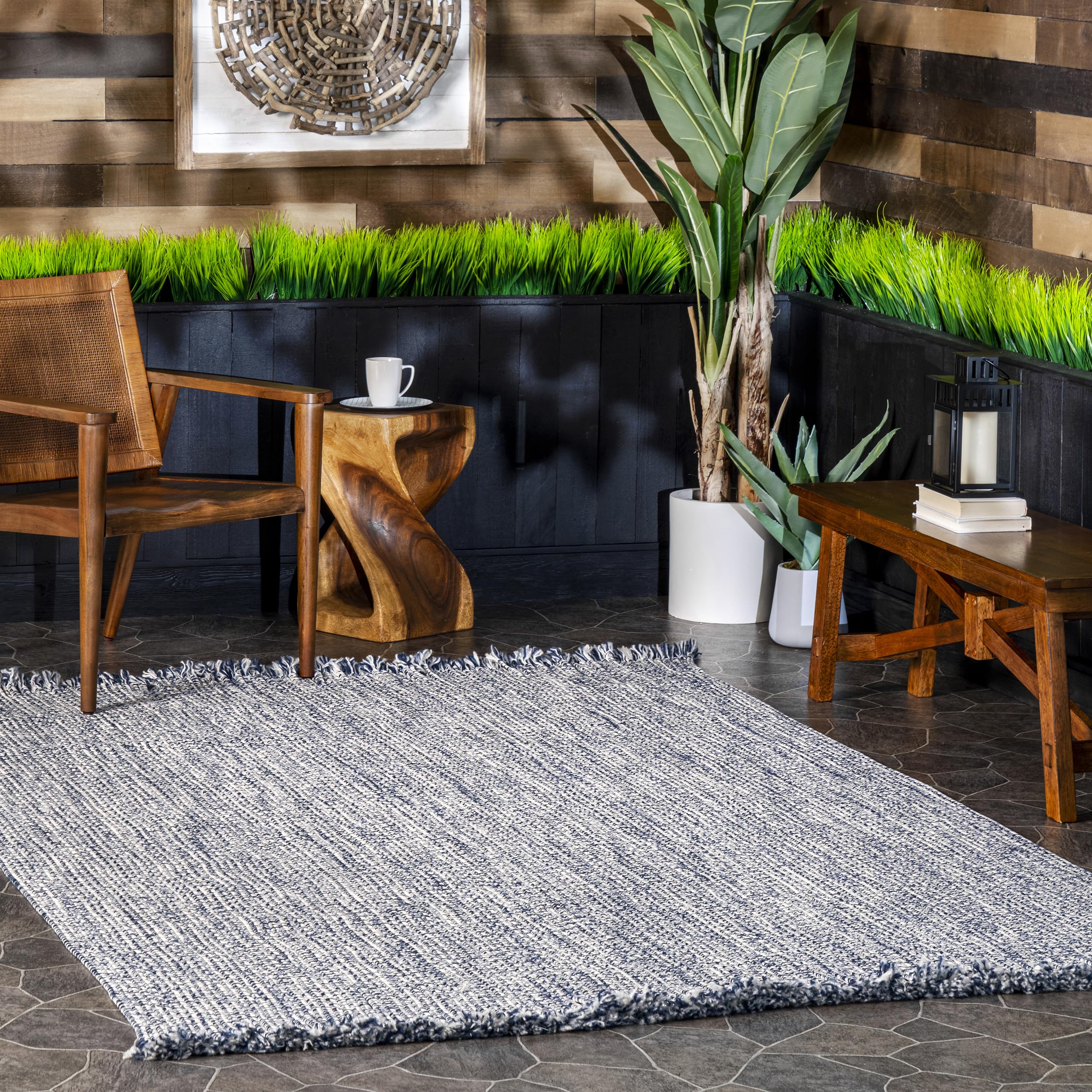 Amazon.com: nuLOOM Braided Courtney Tassel Indoor/Outdoor Accent Rug ...