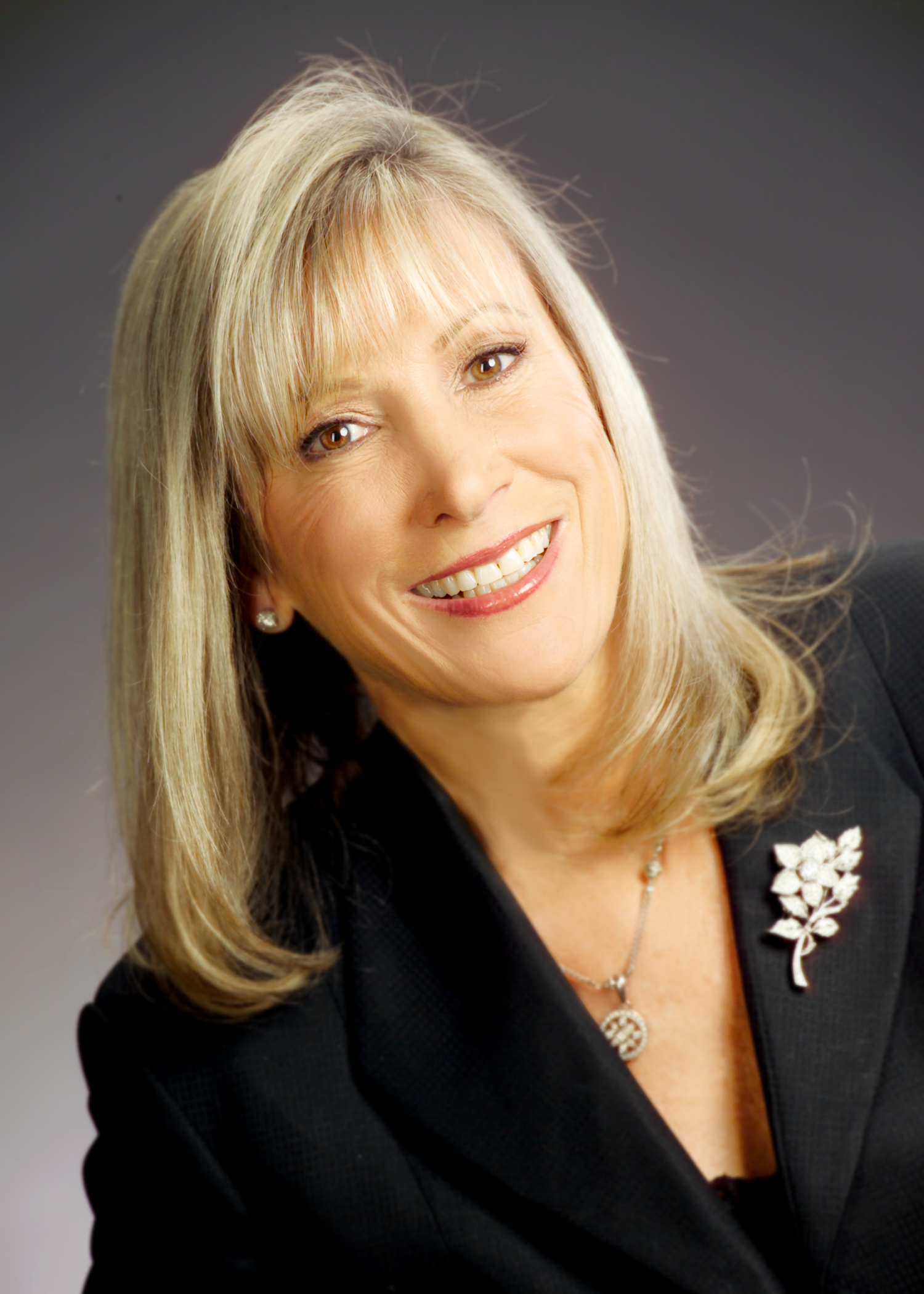 Amazon.com: Denise Alexander Pyle: books, biography, latest update