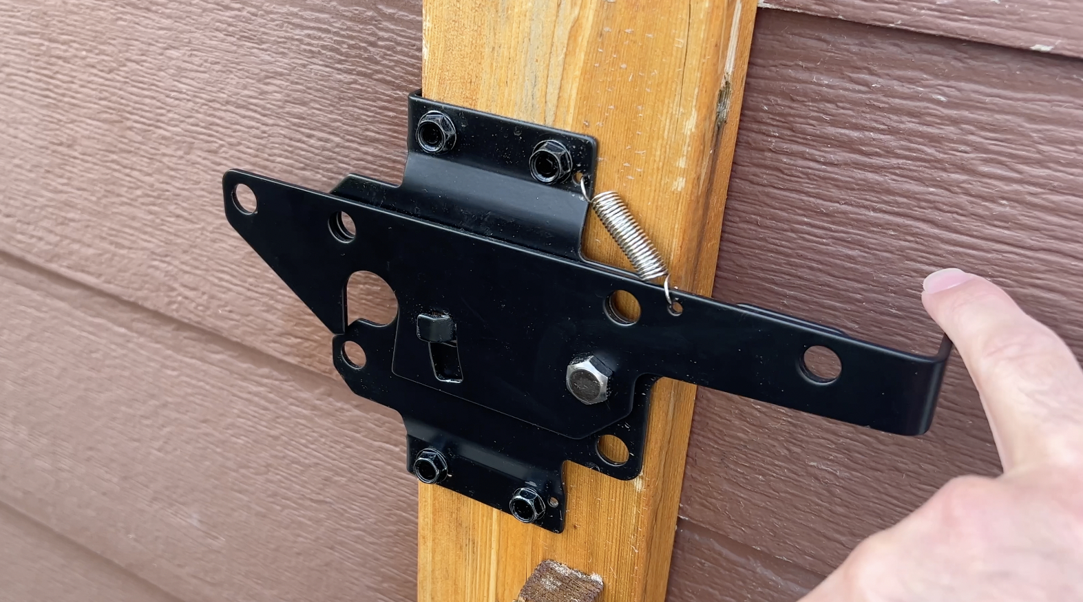 Watch Self-Locking Gate Latch - This is How it Works on Amazon Live