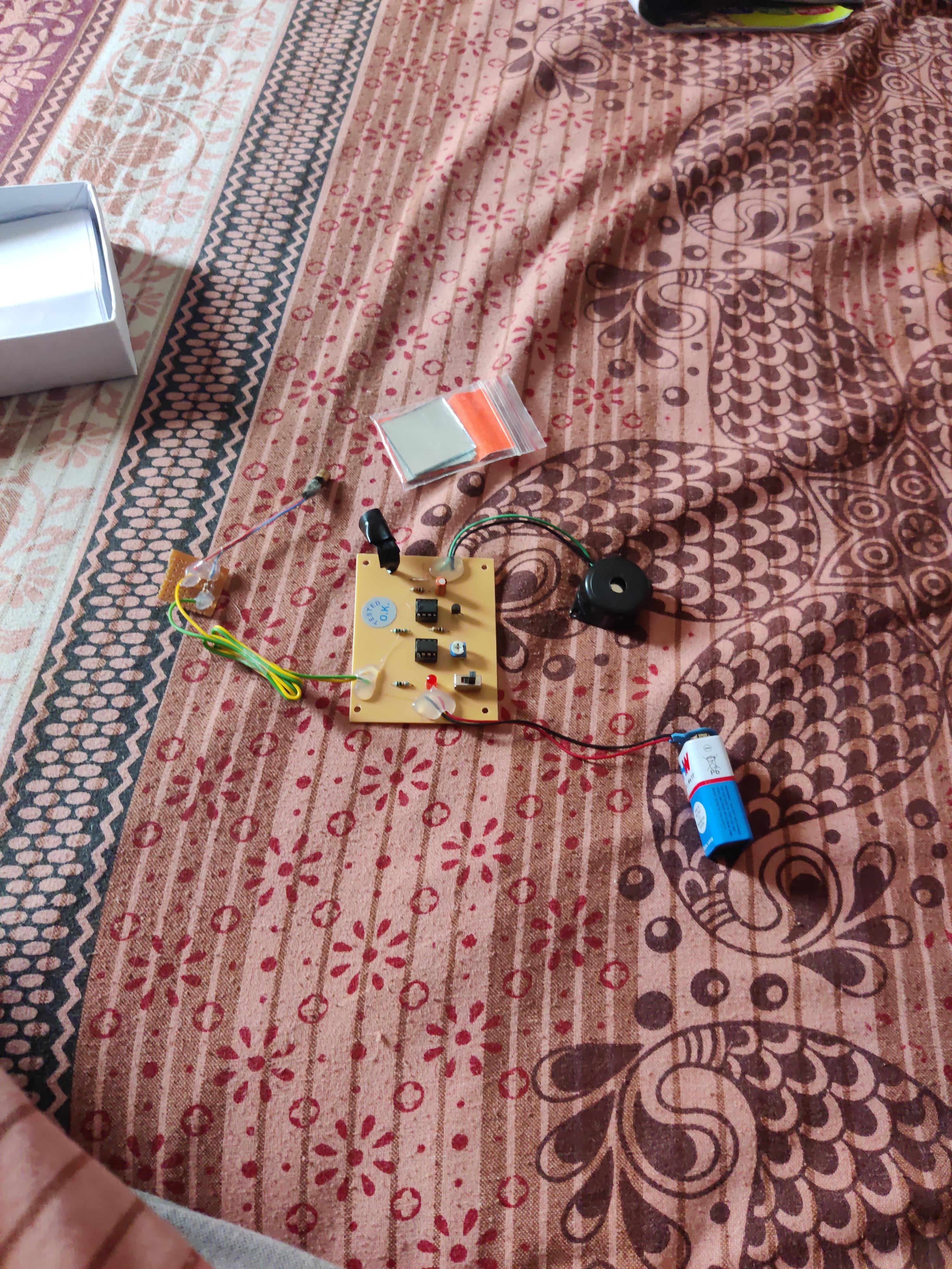 INSIGNIA LABS Laser Alarm Security System Project Kit with Two Mirrors ...