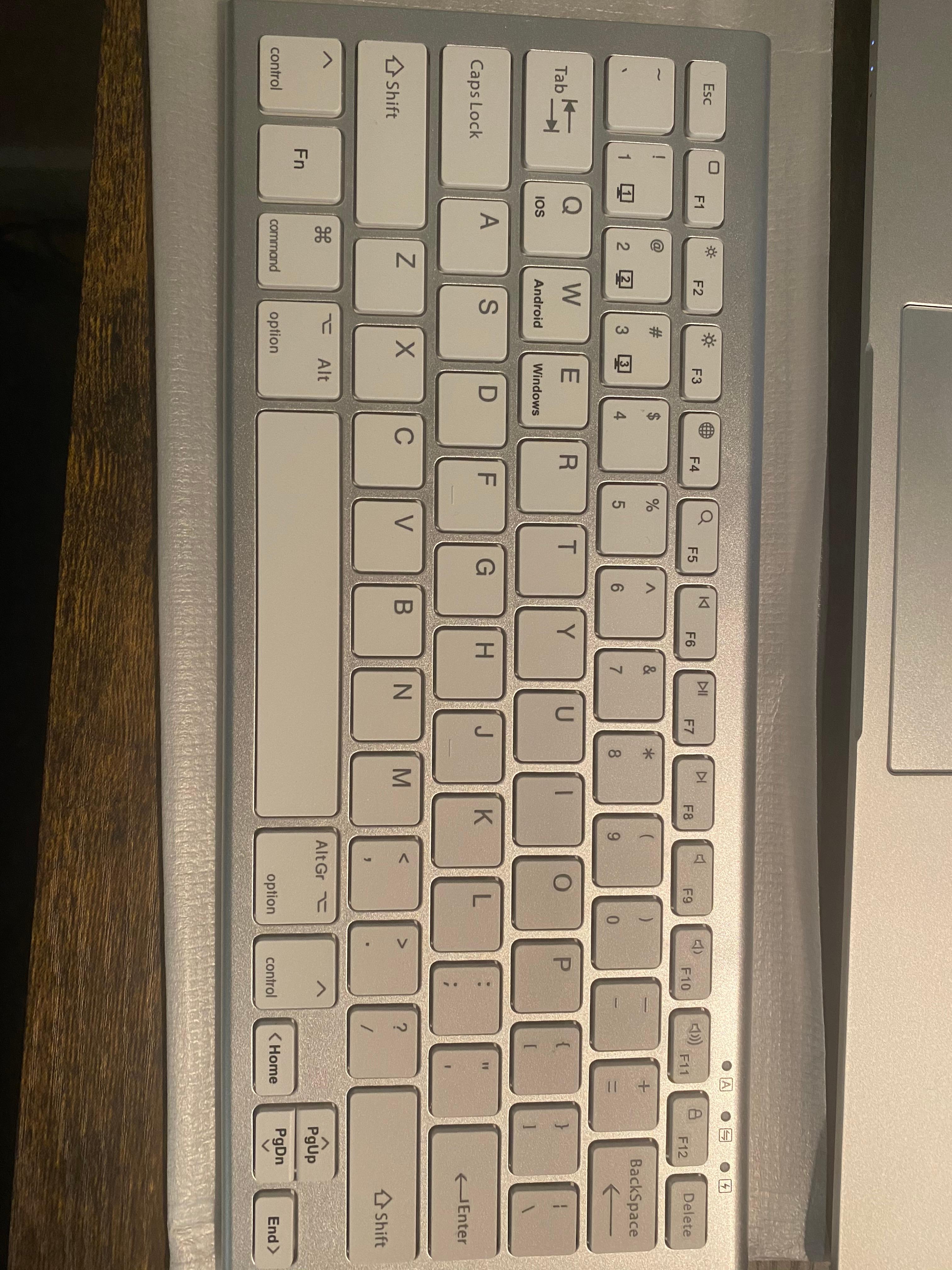 Watch How To & FENIFOX Wireless Bluetooth Keyboard on Amazon Live