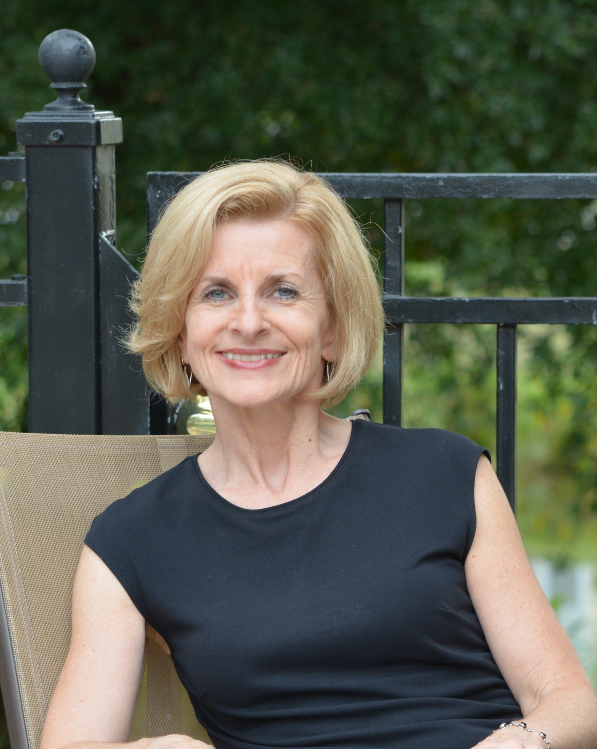 Amazon.in: Julia Penner-Zook: books, biography, latest update