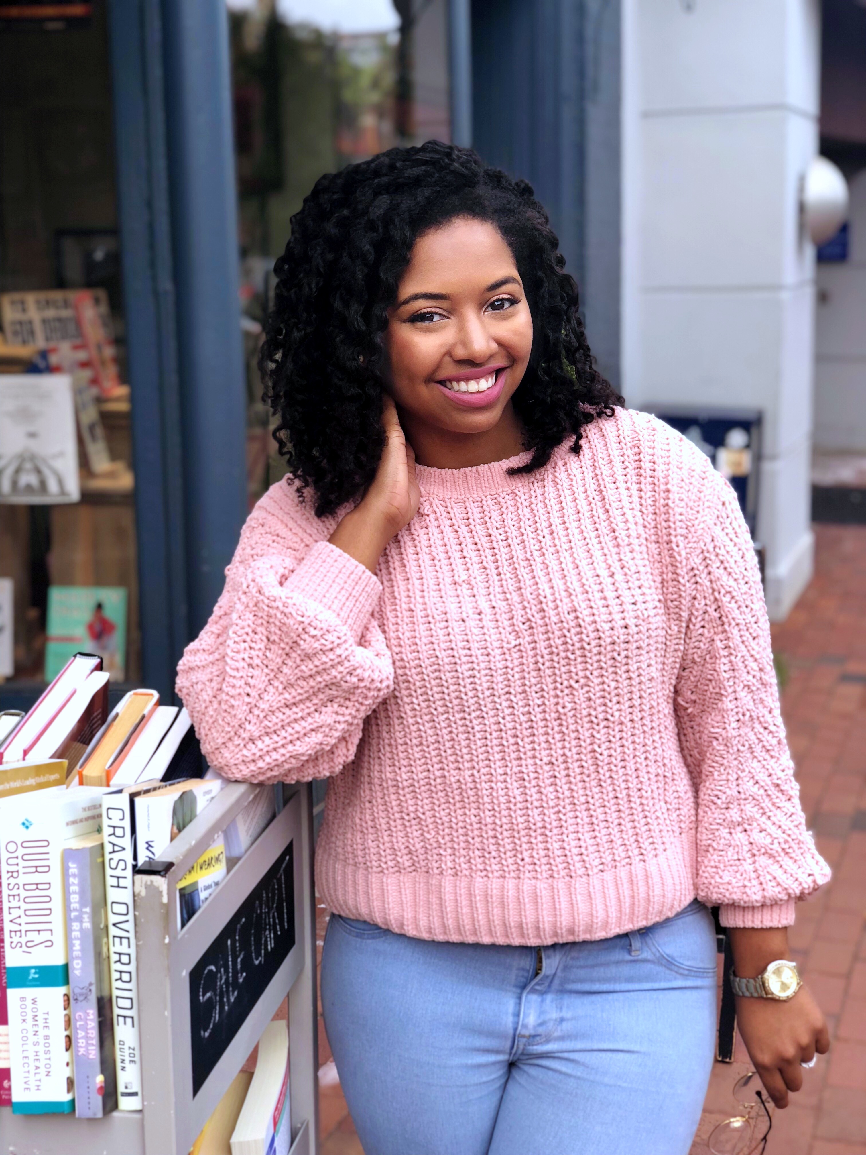 The Girl in the Lake: Brown, India Hill: 9781338678888: Amazon.com: Books