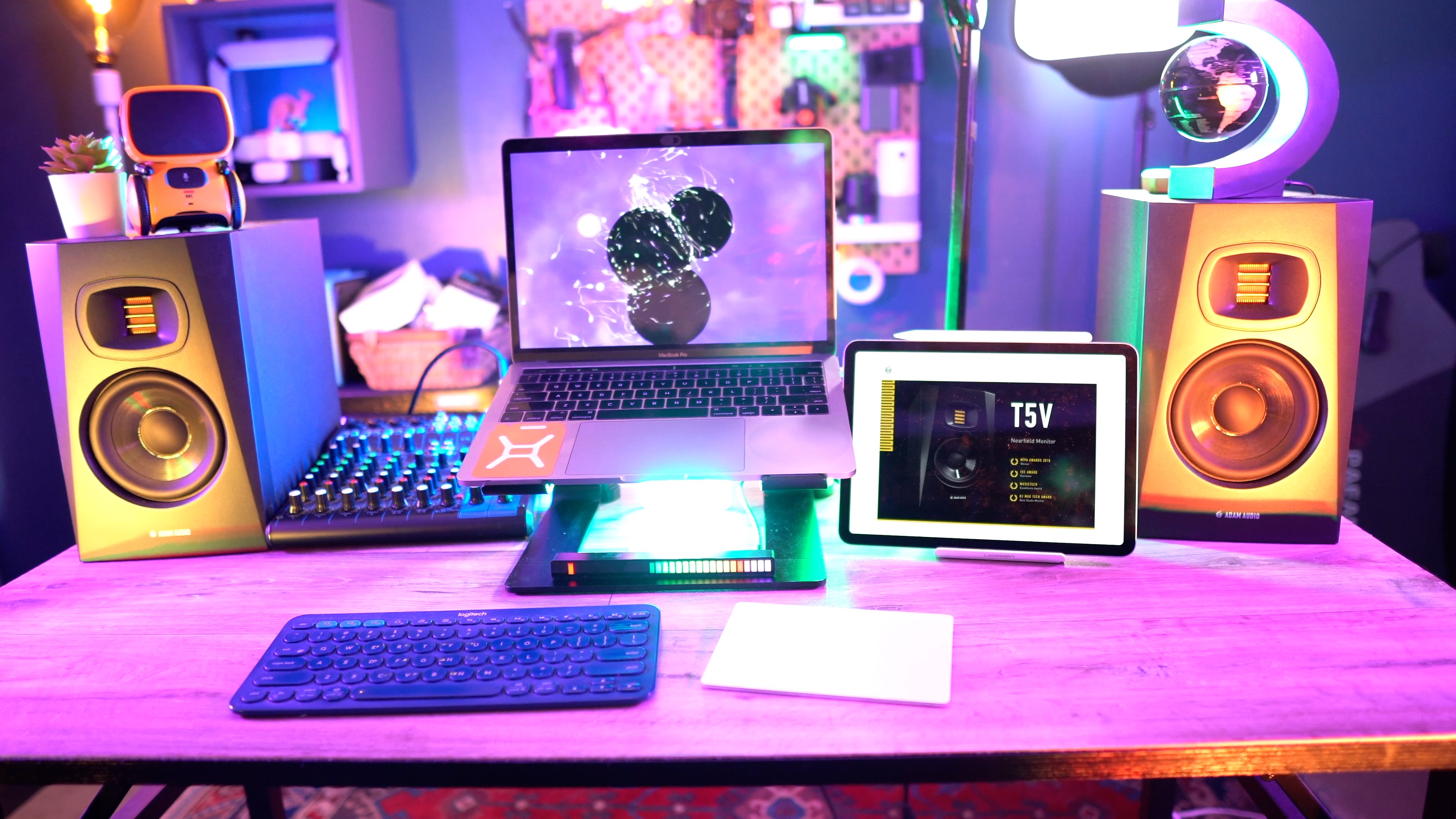 Watch best home studio monitor, hear everything in the mix on Amazon Live