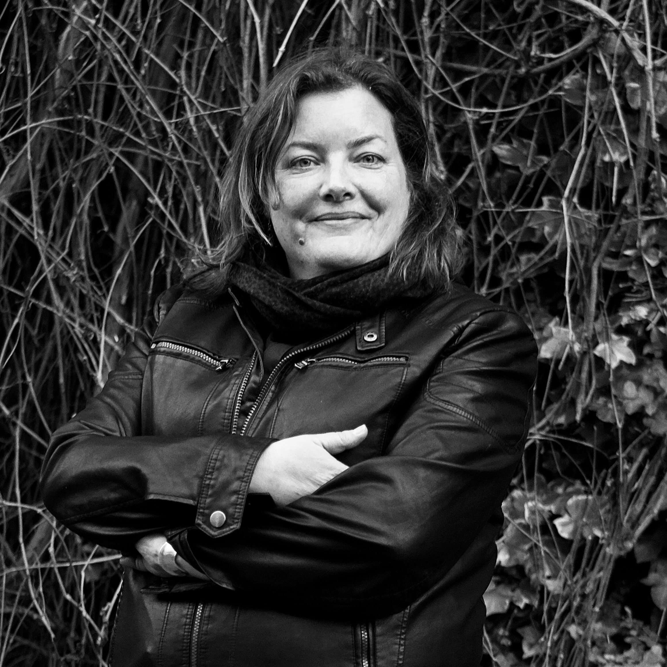 Amazon.co.uk: Julia Bell: books, biography, latest update