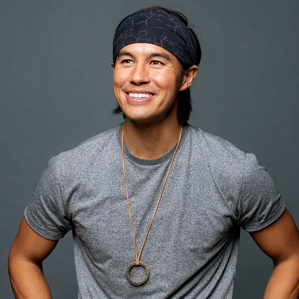 Amazon.com: Garrett Gee: books, biography, latest update