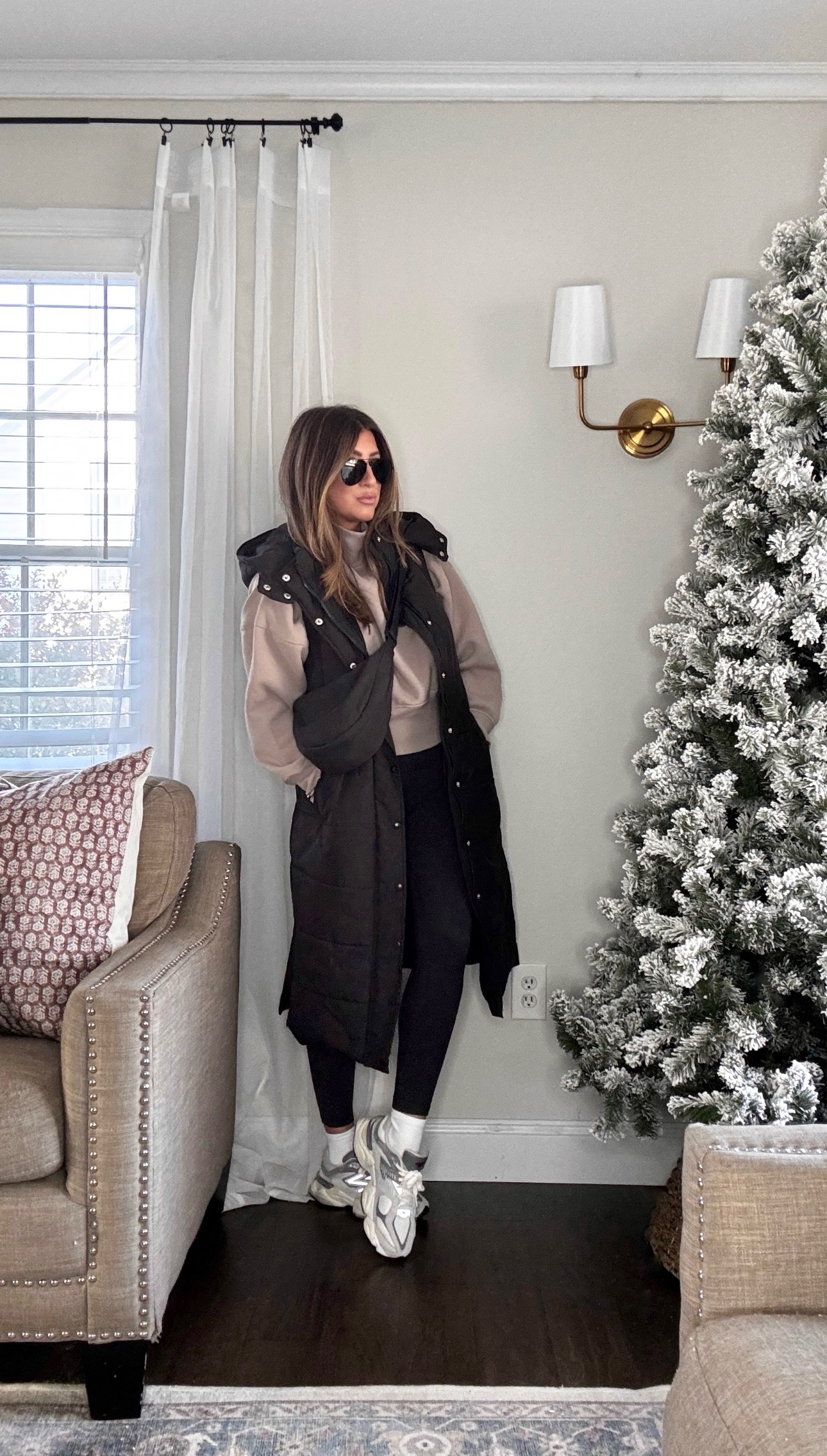 Watch Long puffer vest outfit for winter outfits // meds #amazonfashion ...