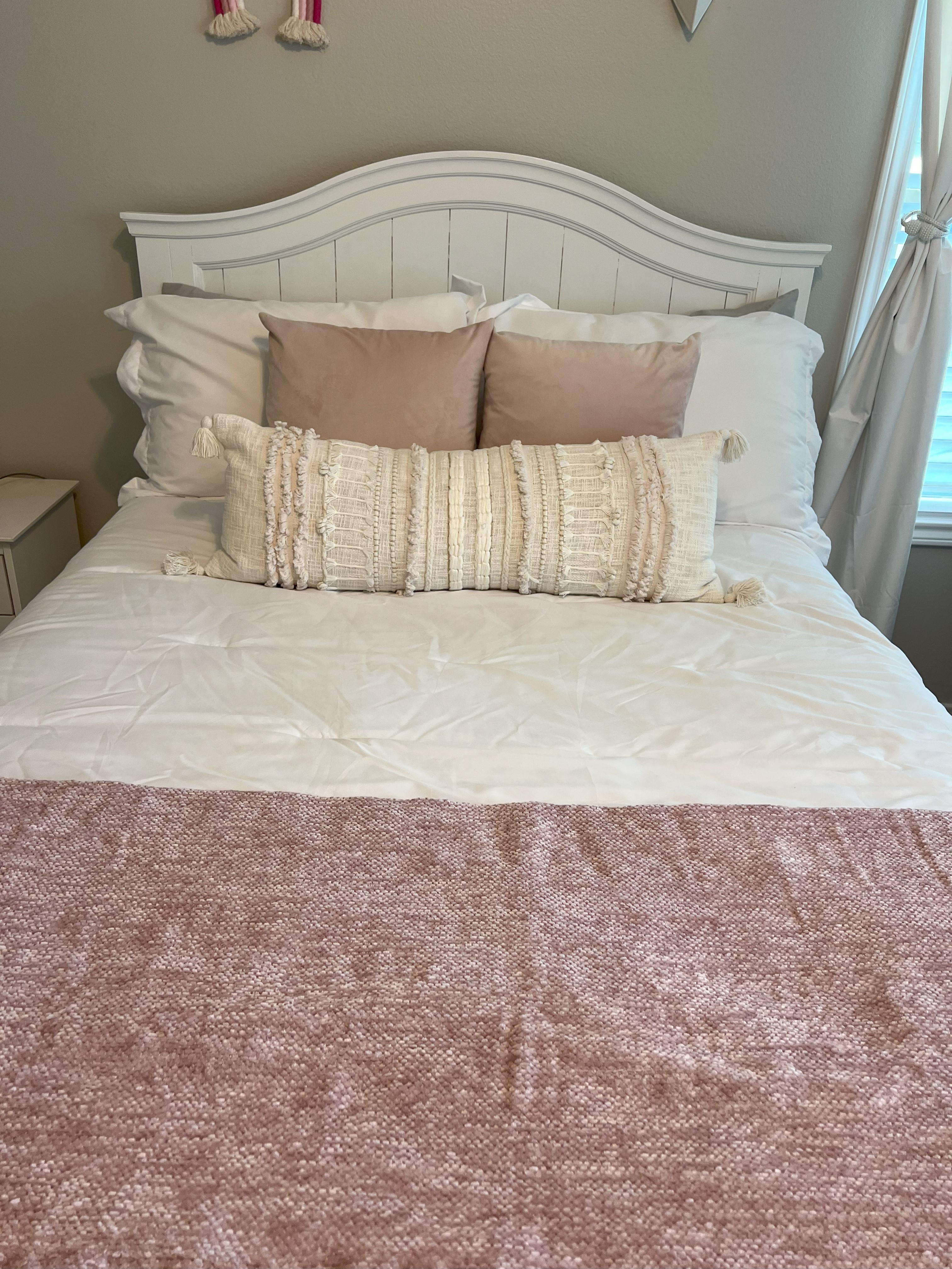 Watch Review - Mernette 18x18 Velvet Pillow Covers on Amazon Live