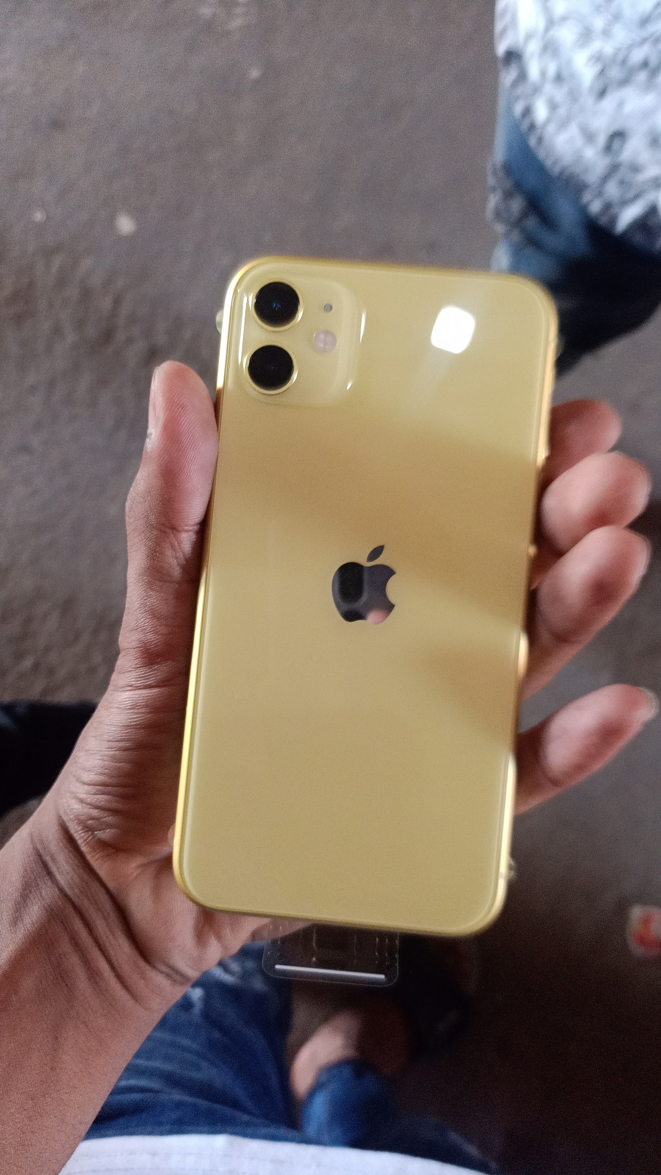 Apple iPhone 11 (128GB) - Yellow : Amazon.in: Electronics