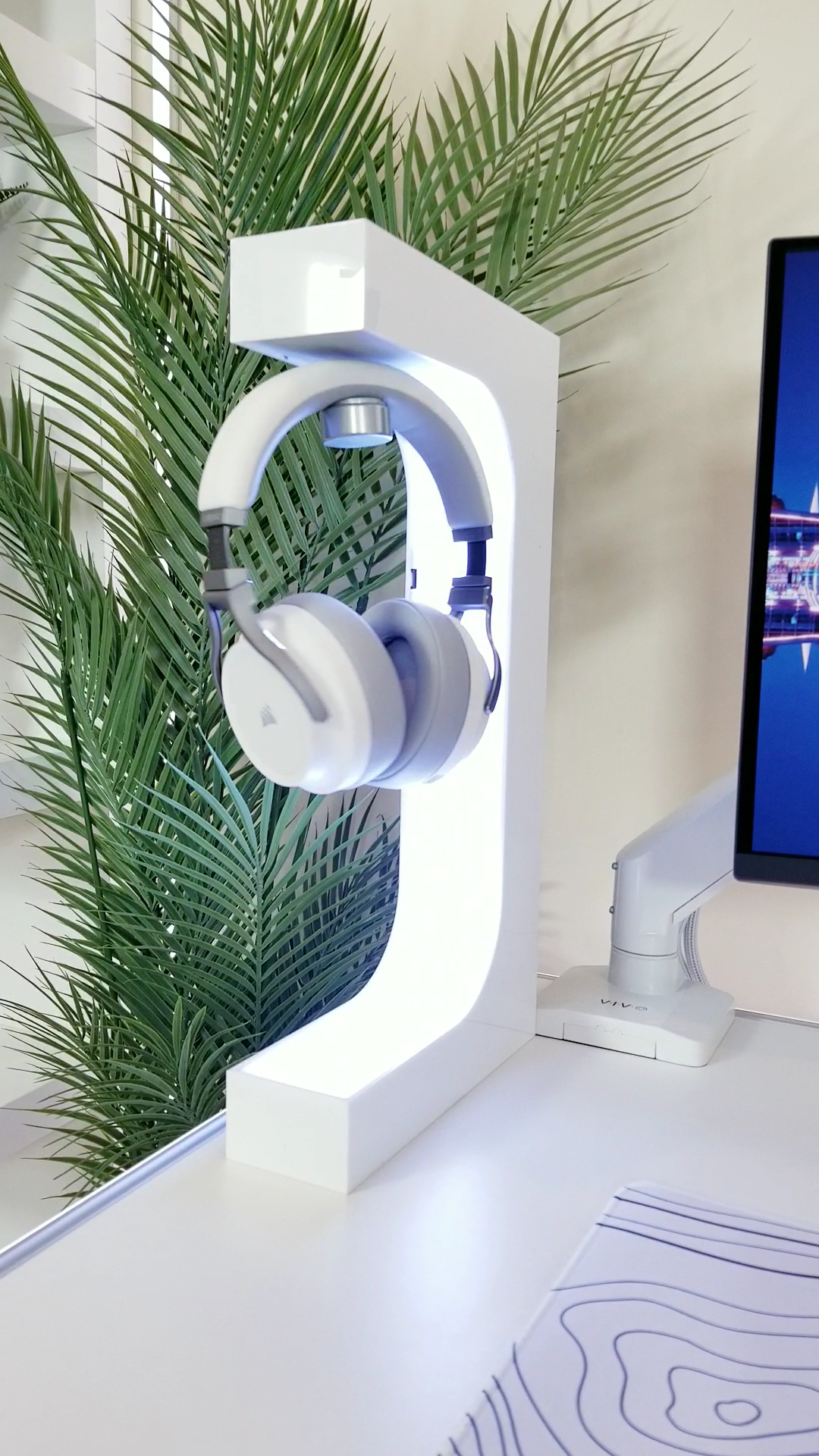 Watch Levitating Wireless Headset Stand on Amazon Live