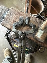 Amazon.com: BetterForge 17" Z-Type Offset Blacksmith Tongs for Knife ...