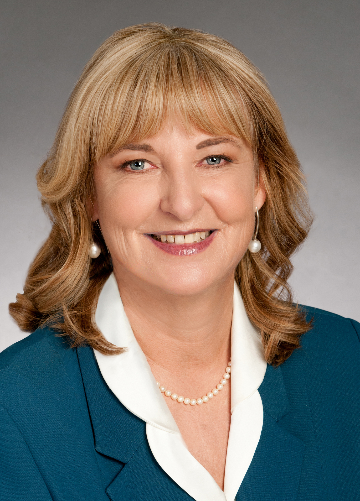 Rewiring the Addicted Brain with EMDR-Based Treatment: Parnell PhD ...