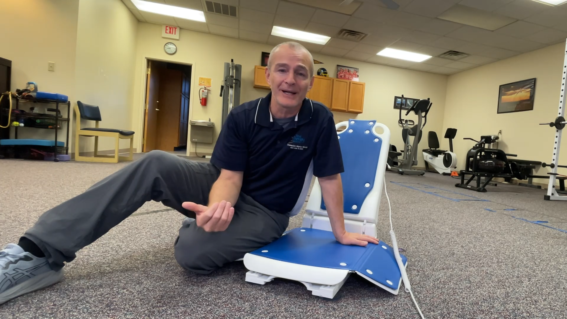 Watch Best Lift Chair for Seniors - Physical Therapist Review on Amazon ...