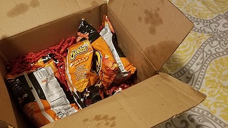 Amazon.com: Cheetos Crunchy Flamin Hot Party Size Bag, 15 Oz : Books