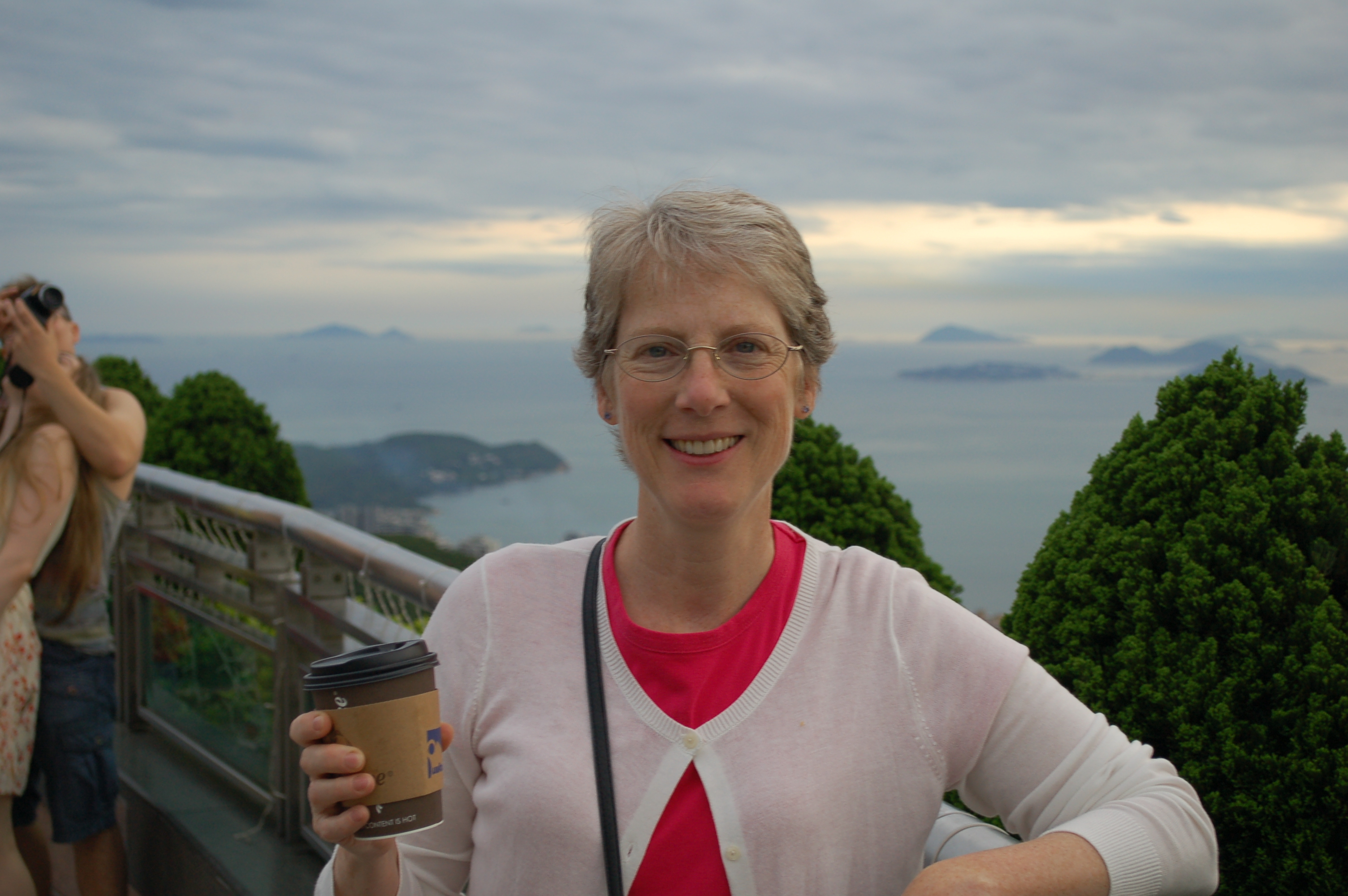 Amazon.com: Elizabeth Kathleen Briody: books, biography, latest update