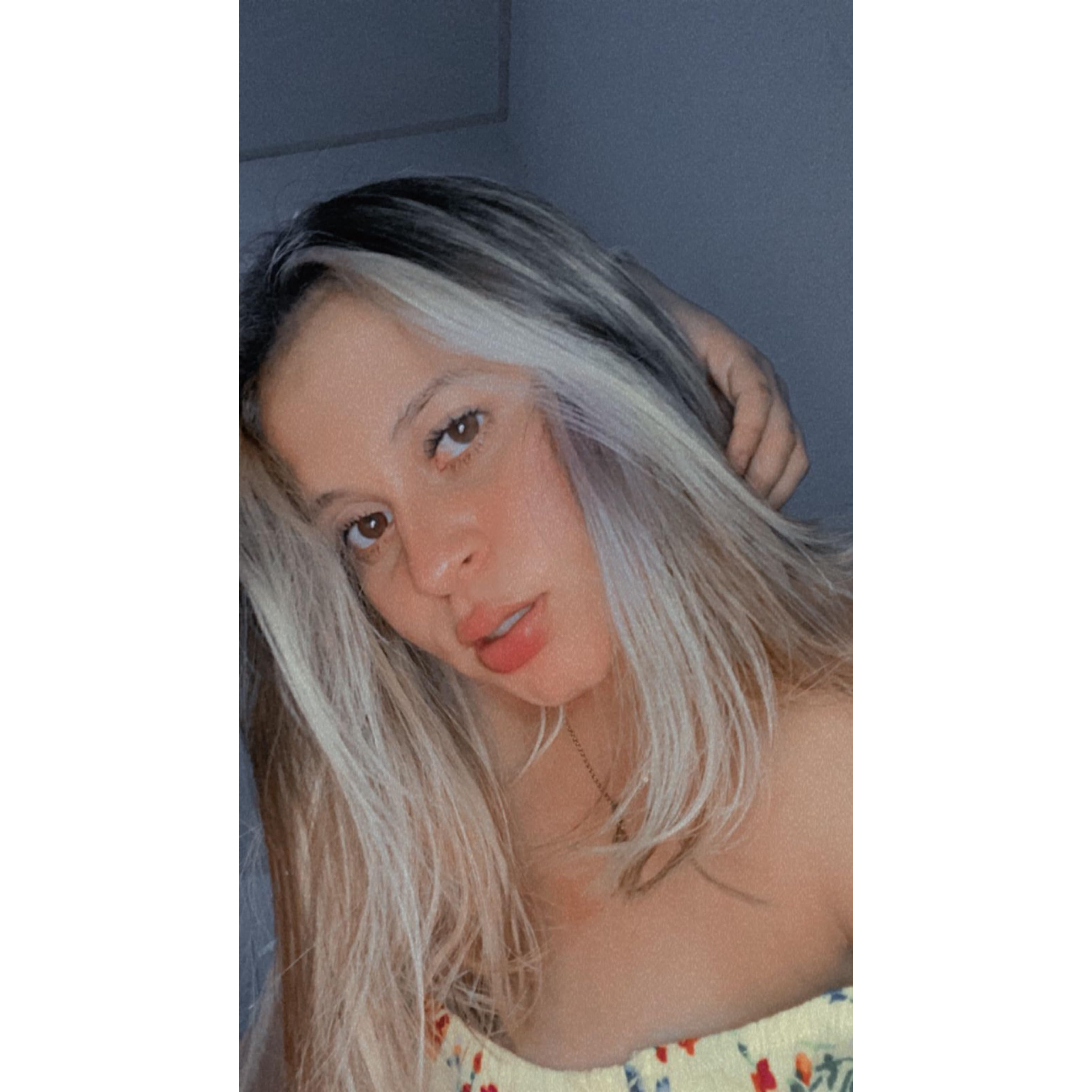 Eylin Rodriguez's Amazon Page