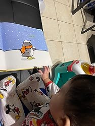 Amazon.com: Penguin on Vacation: 9780802733979: Yoon, Salina: Books