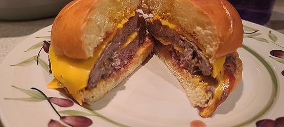 Amazon.com: Meyer Natural Angus Angus Beef Patties, 32 OZ : Grocery ...